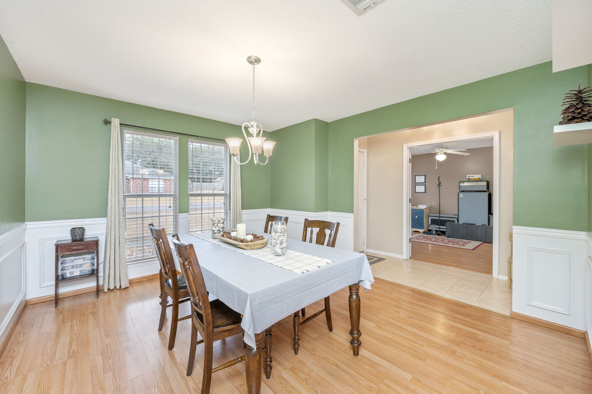 524 Tikell Dr, Crestview, FL 32536 | J Beard Graphics