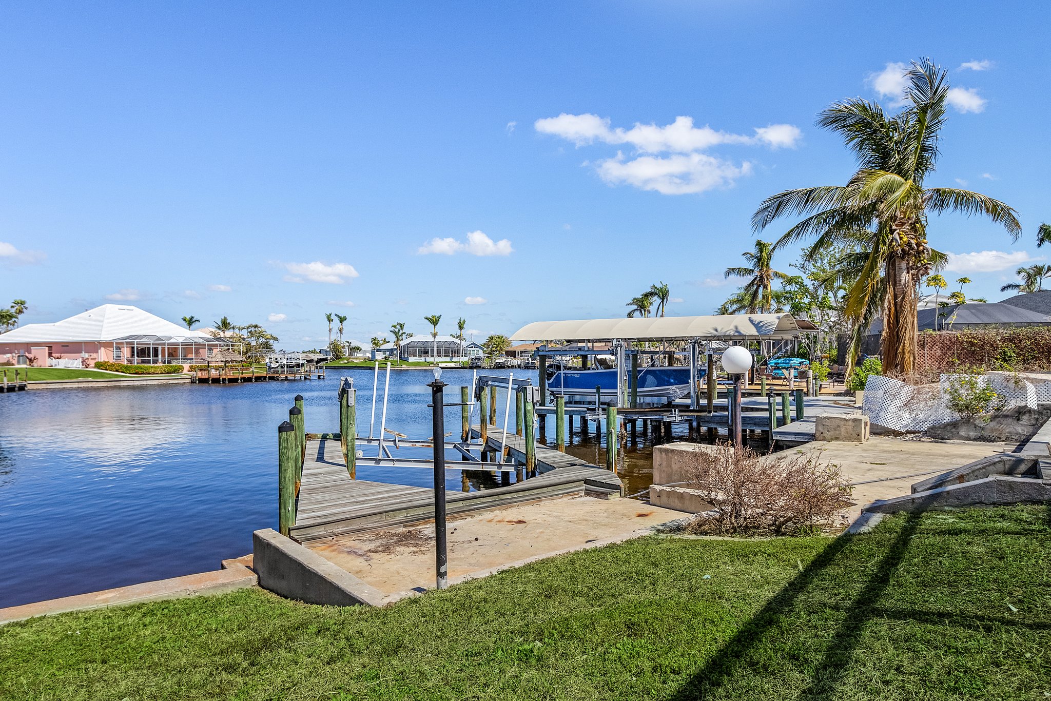 527 SW 57th St, Cape Coral, FL 33914 | VisualPRO Photography