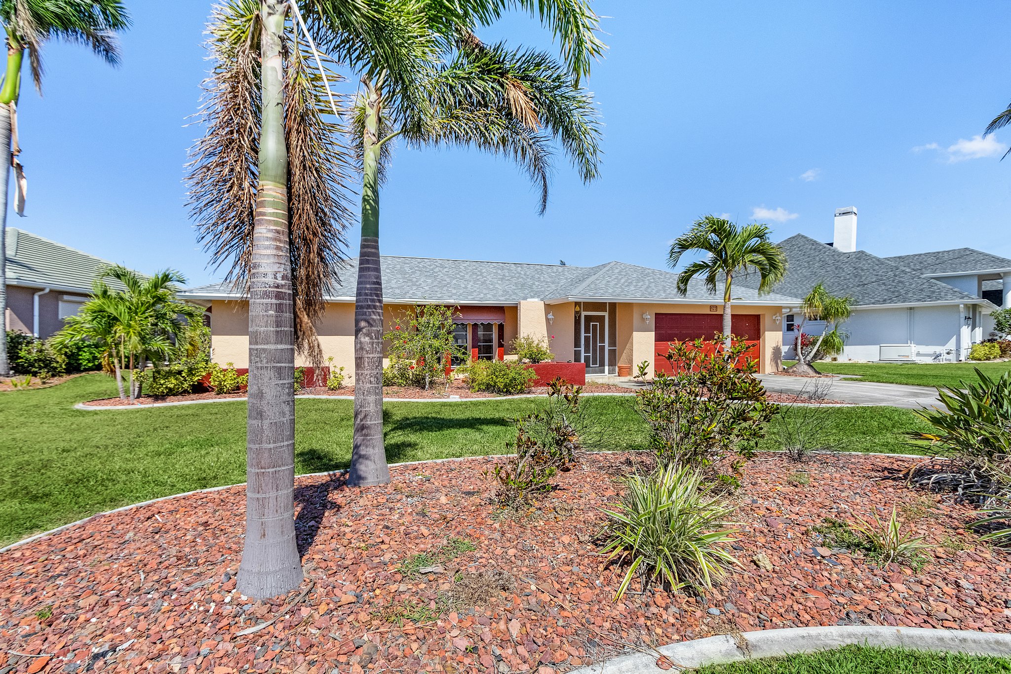 527 SW 57th St, Cape Coral, FL 33914 | VisualPRO Photography