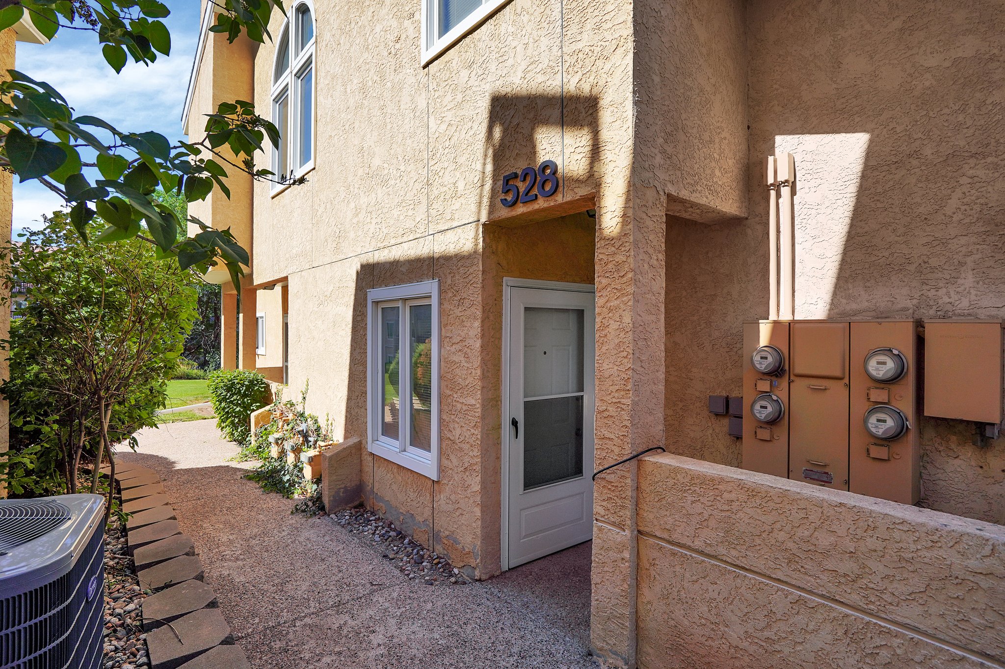 528 Observatory Dr, Colorado Springs, CO 80904 | PixVid