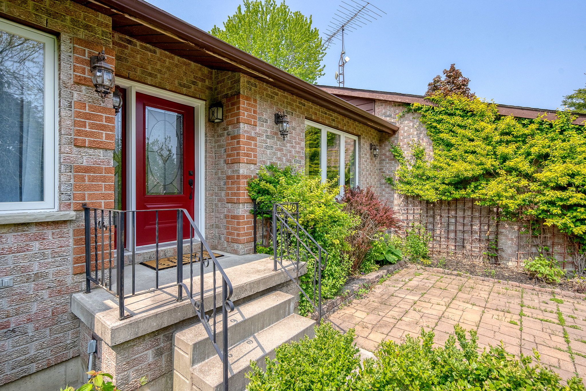 540 Dingman Rd Castleton | InsideOut Media