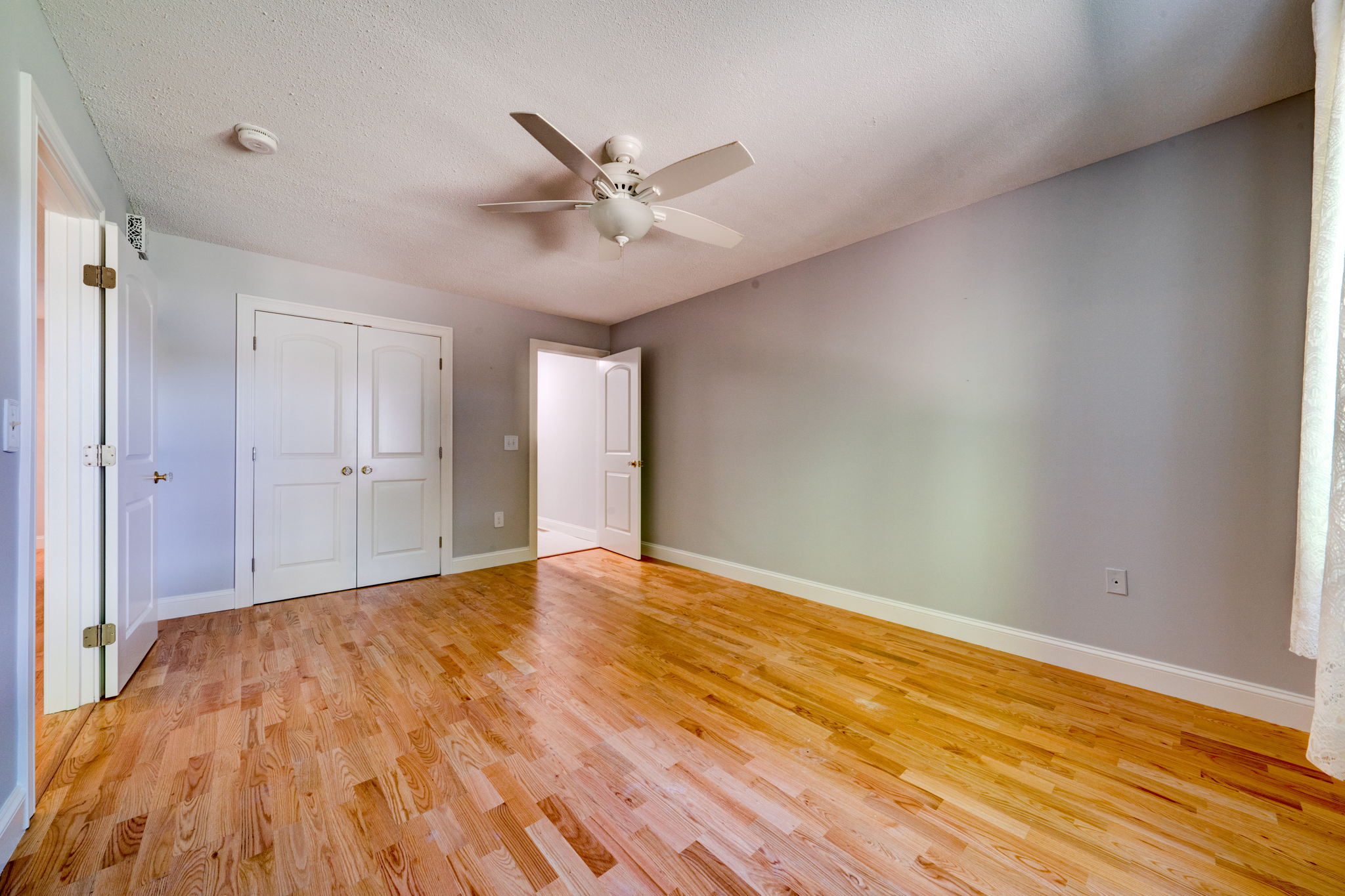 550 Darling St, Southington, CT 06489 | Ed McCullough Photography