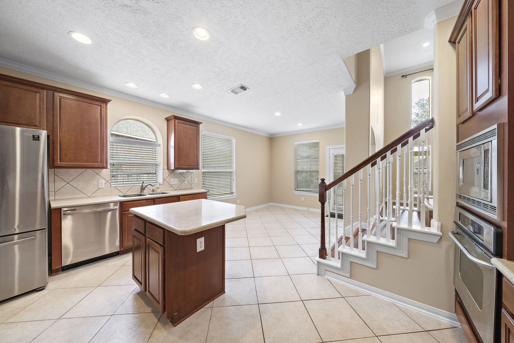 5515 Baron Ridge Ln, Katy, TX 77494 | Strata Visuals