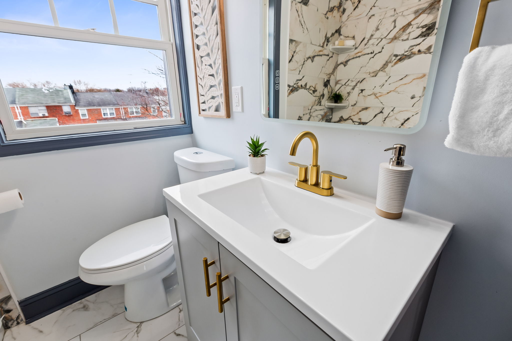 5566 Cedonia Ave, Baltimore, MD 21206 | Atlas Photography