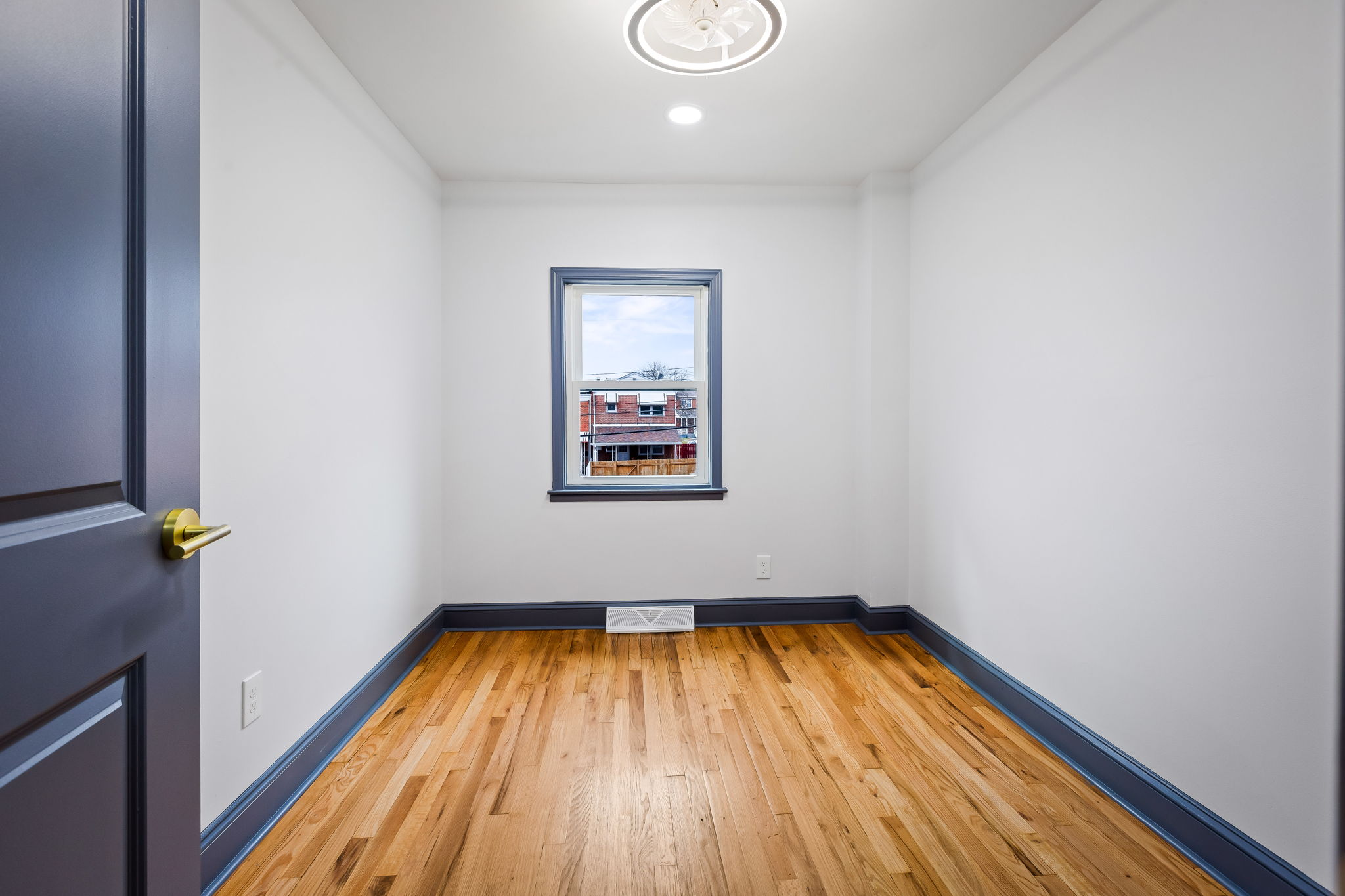 5566 Cedonia Ave, Baltimore, MD 21206 | Atlas Photography