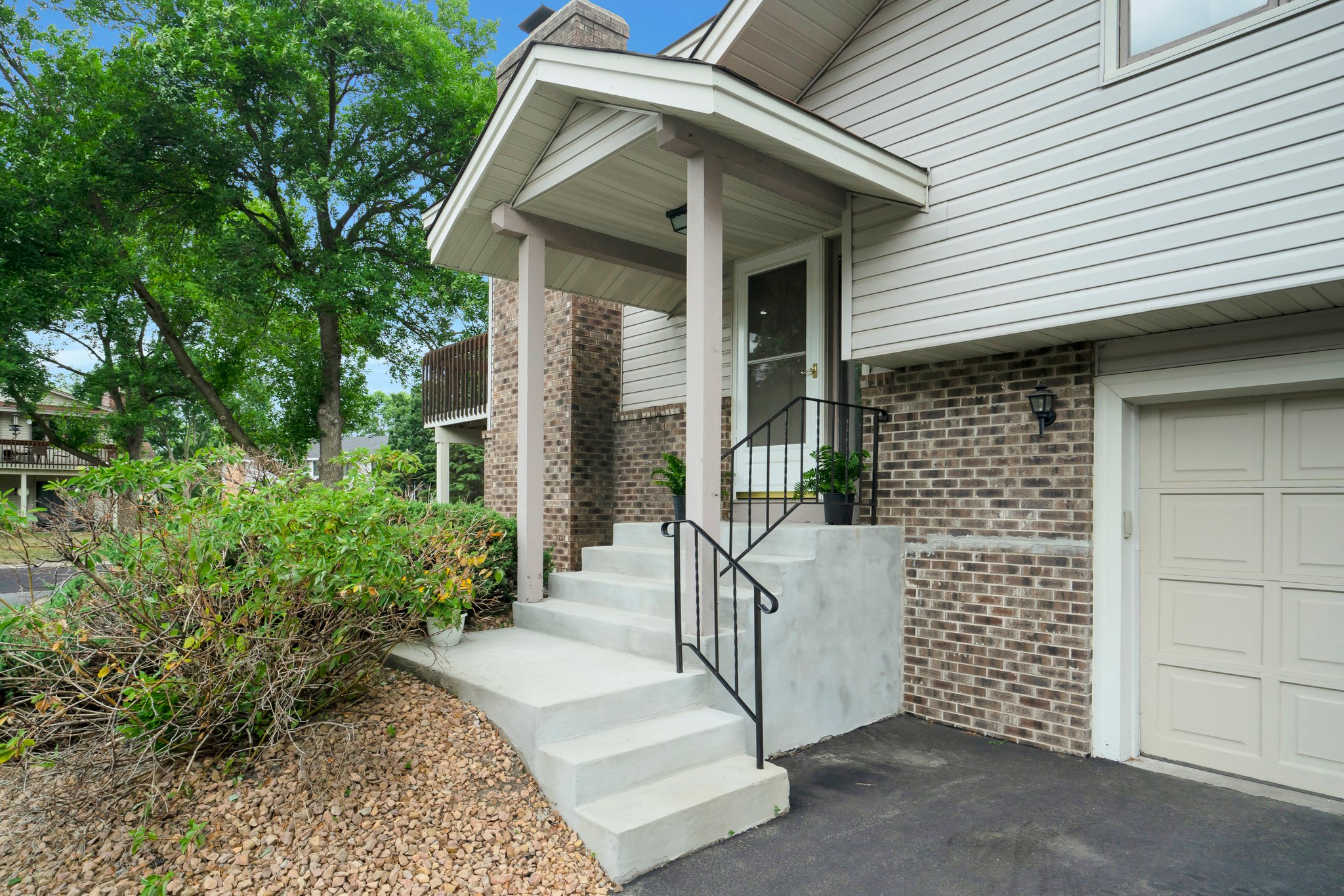 5664 Chatsworth St N, Shoreview, MN 55126 | Nordy Photography