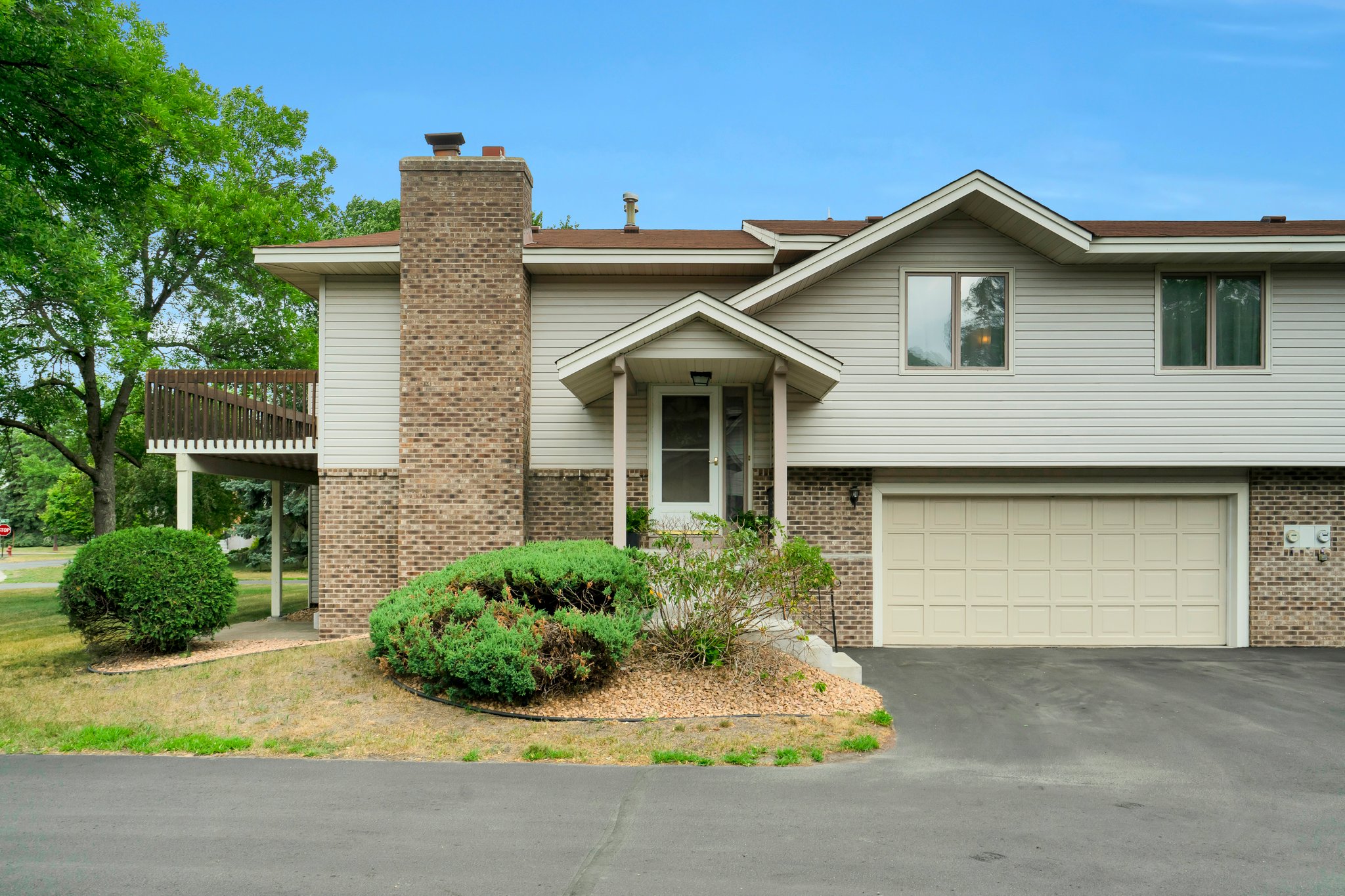5664 Chatsworth St N, Shoreview, MN 55126 | Nordy Photography