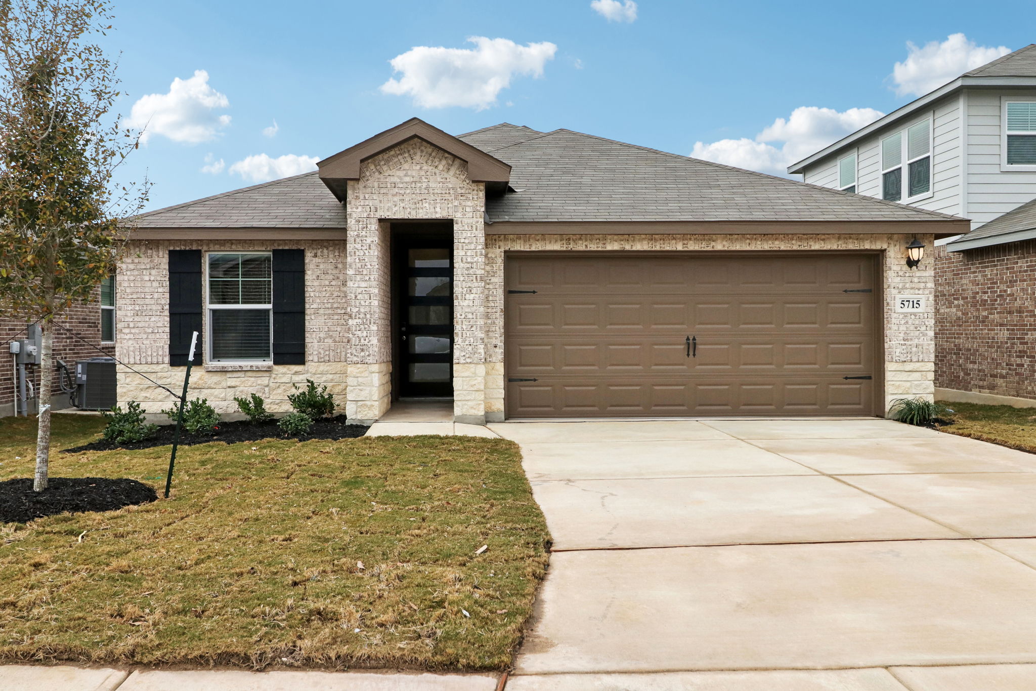 5715 Sendero Ranch, San Antonio, TX 78253 | Zillow Media Experts