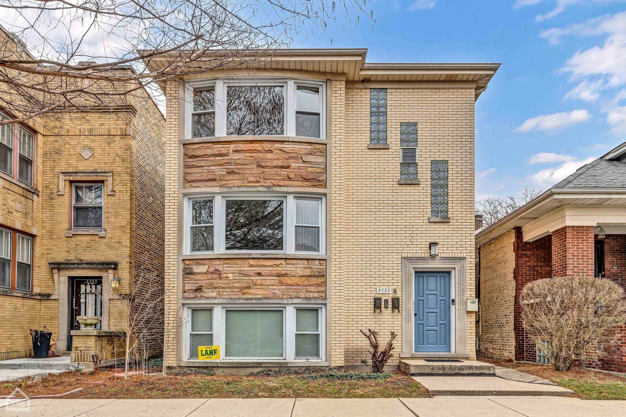 5723 N Maplewood Ave 2, Chicago, IL 60659 | Chicago Home Photos