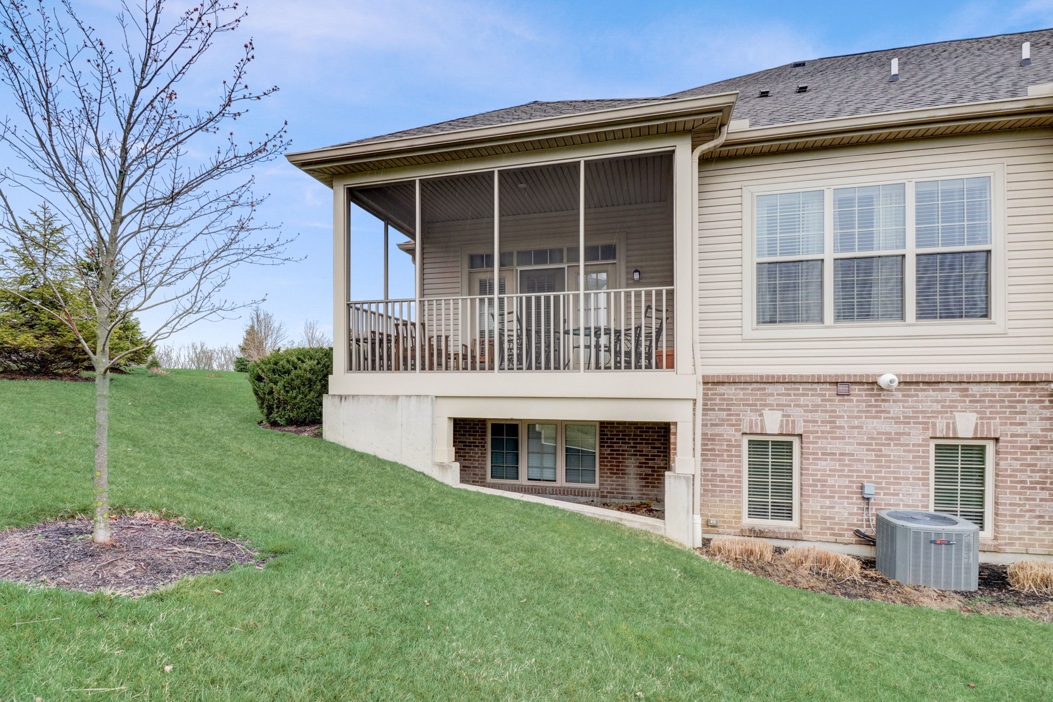 5791 Springview Cir, Mason, OH 45040 | ShowingTime+ Listing Media Services