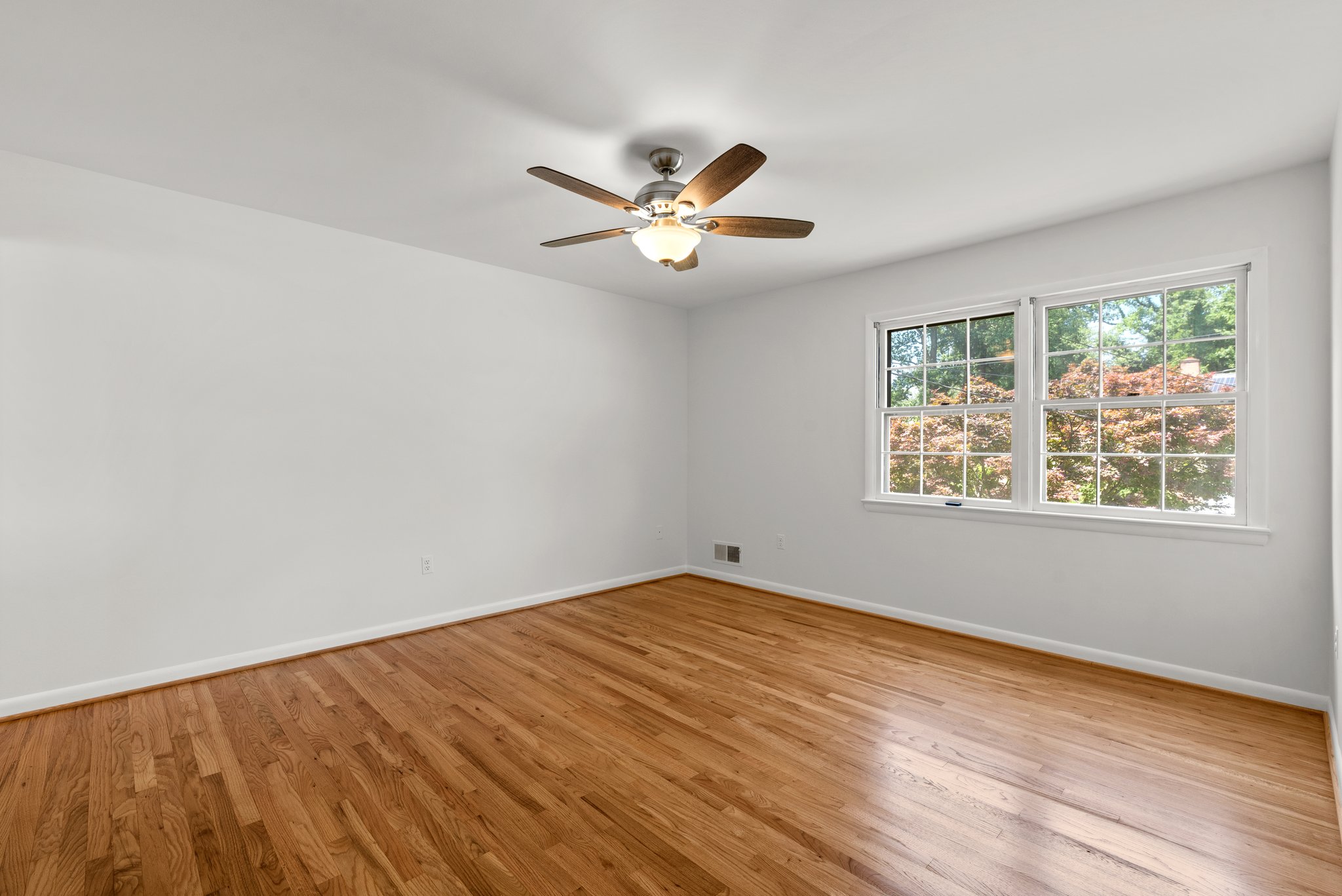 5809 King Arthur Way, Glenn Dale, MD 20769 | housefli