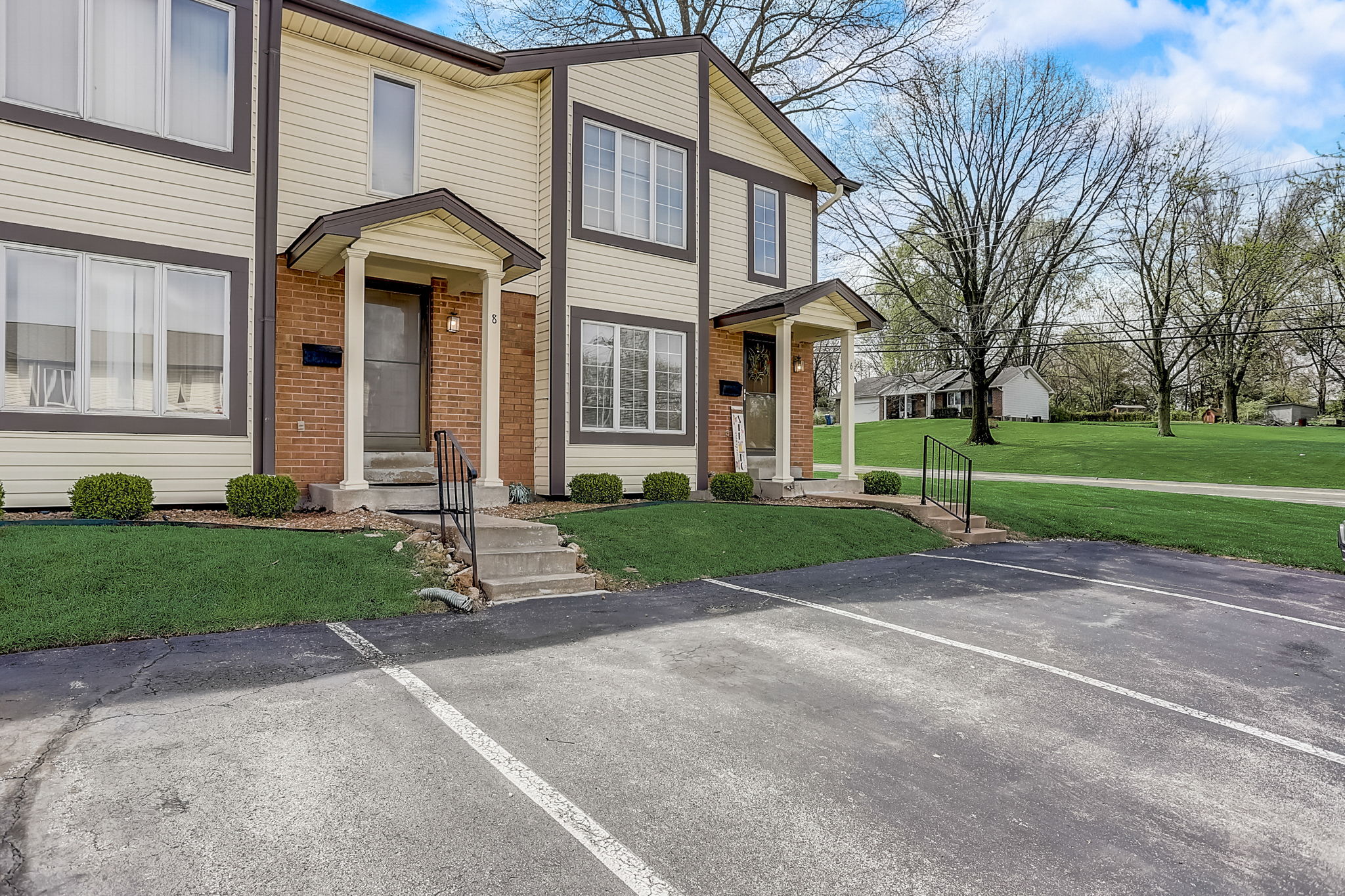 6 New Hope Ct 505, Florissant, MO 63033 | Zillow Media Experts