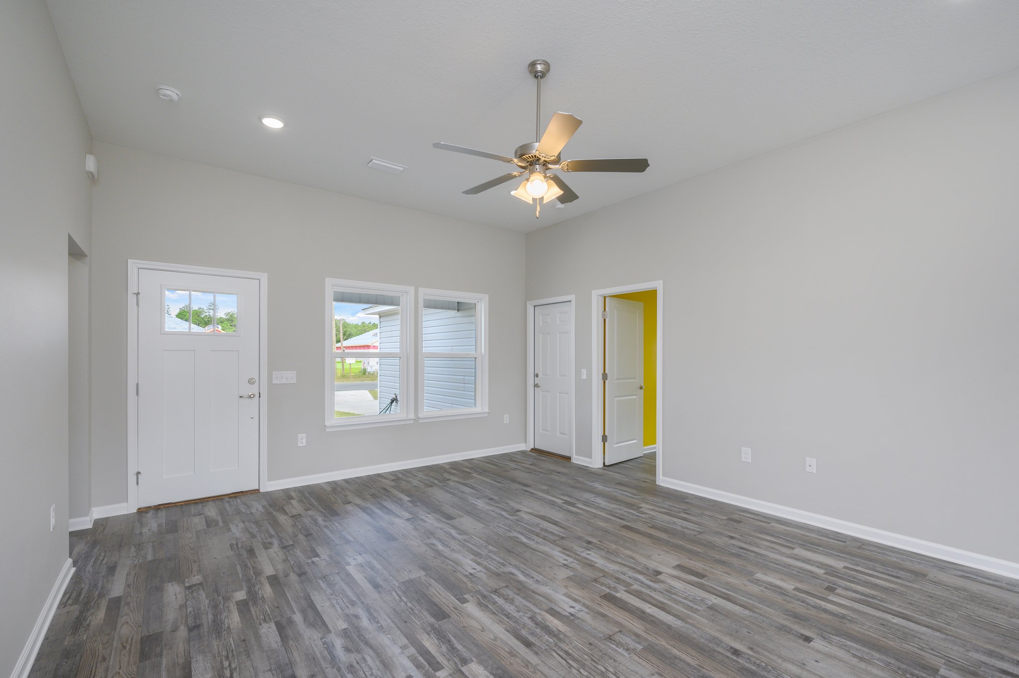 6013 Colton Blaine Ct, Crestview, FL 32539 | J Beard Graphics