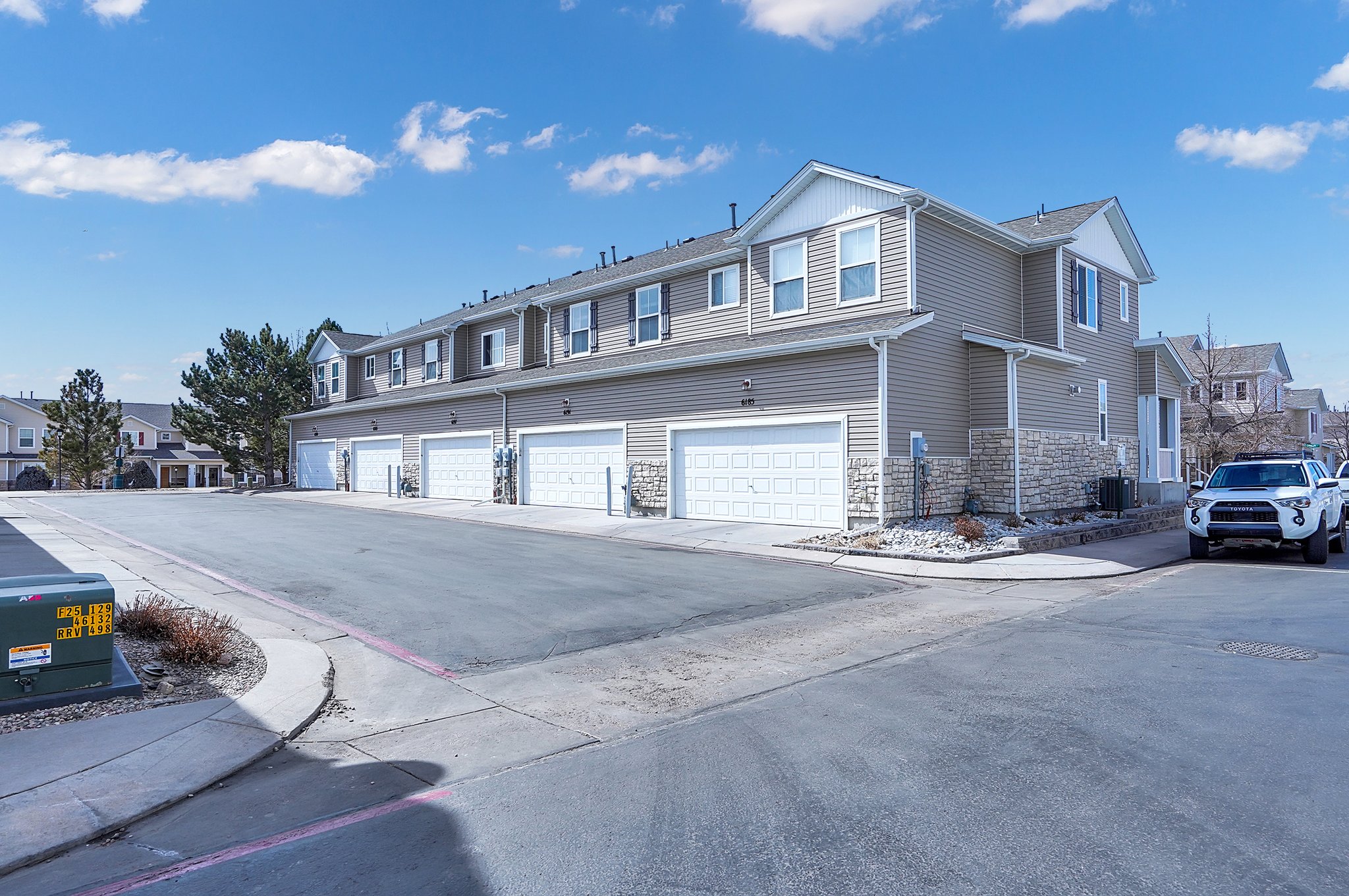 6191 Sierra Grande Point, Colorado Springs, CO 80923 | PixVid