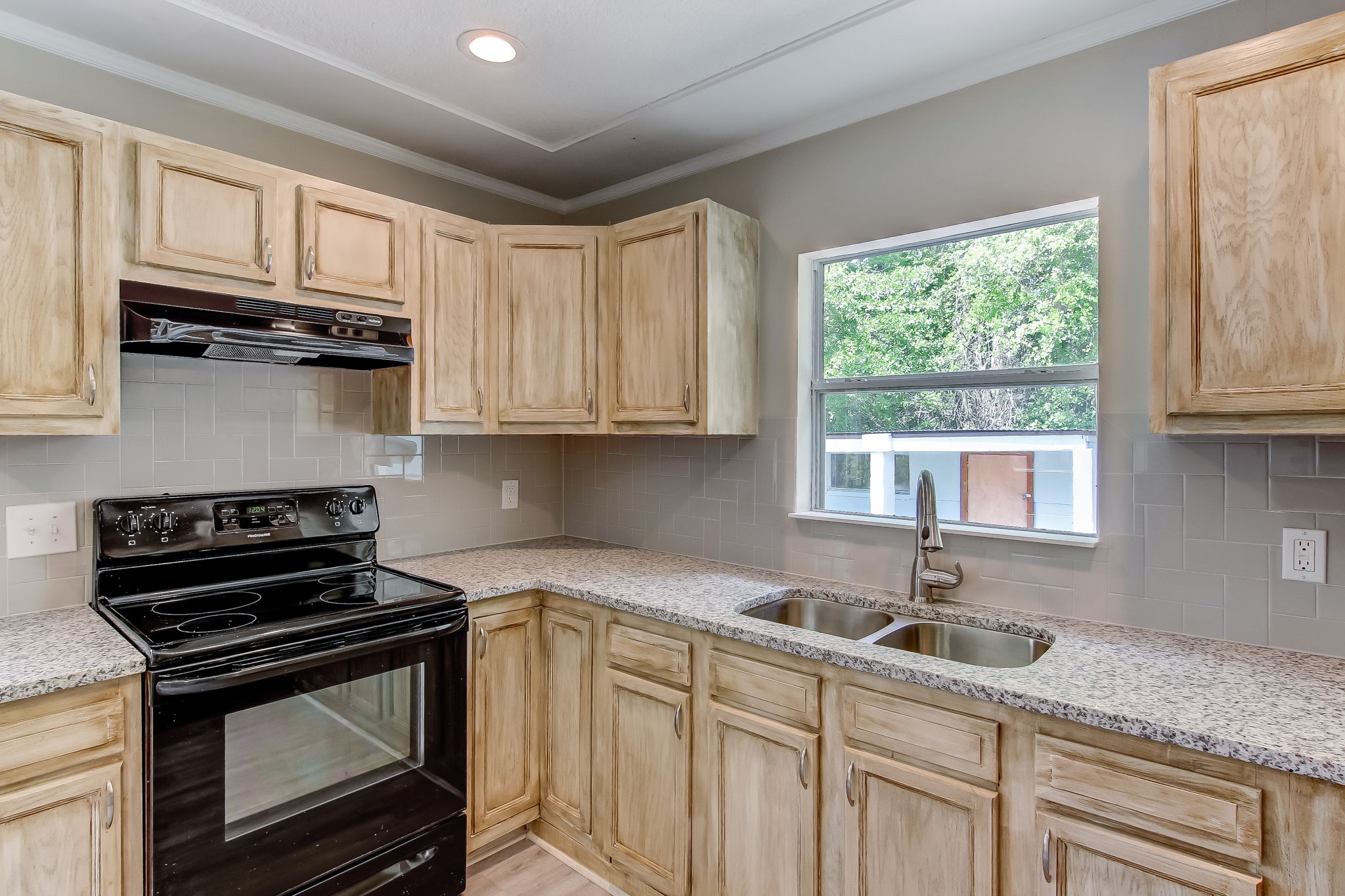 6269 Pettiford Dr E, Jacksonville, FL 32209 | ECVT Real Estate Photography