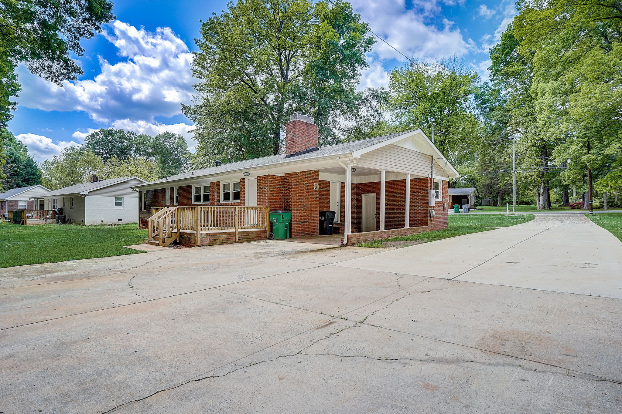 6344 Bandy Dr, Charlotte, NC 28215 | Zillow Media Experts