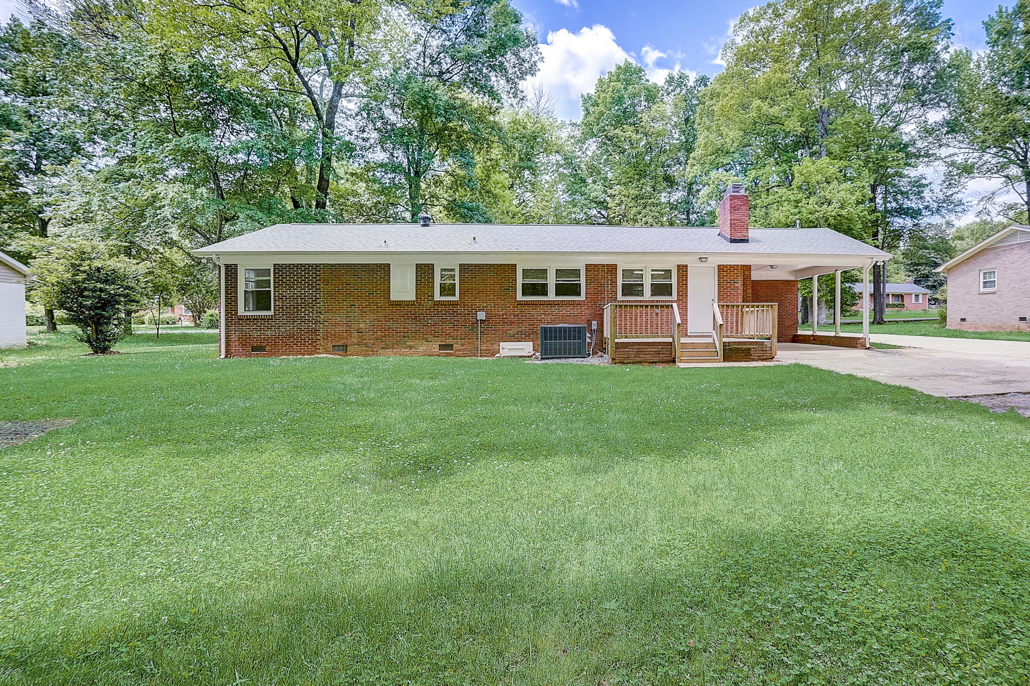 6344 Bandy Dr, Charlotte, NC 28215 | Zillow Media Experts
