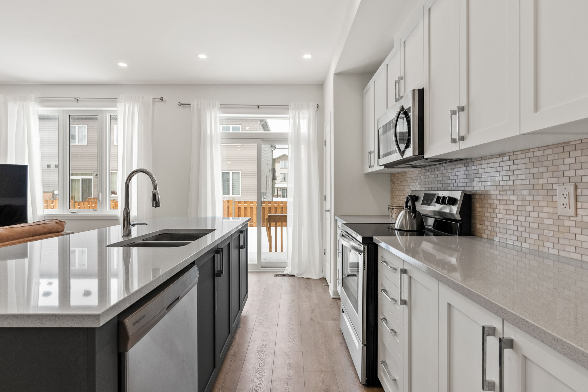 653 Prominence Way, Ottawa, ON K4A 3W6 | Inside Ottawa Media