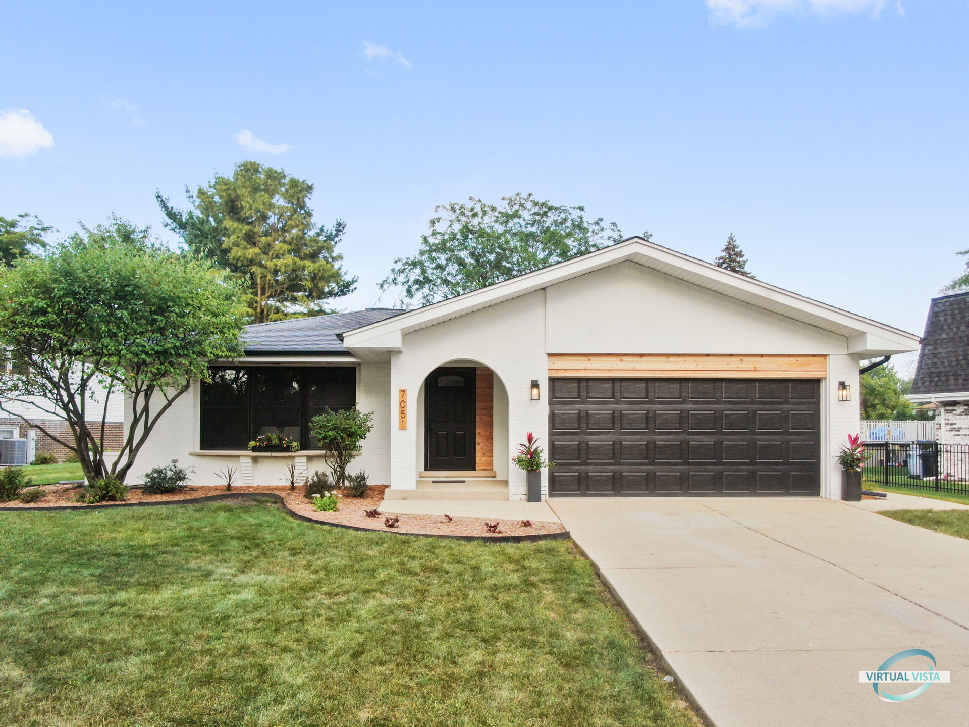 7051 Springside Ave, Downers Grove, IL 60516 | Virtual Vista, LLC