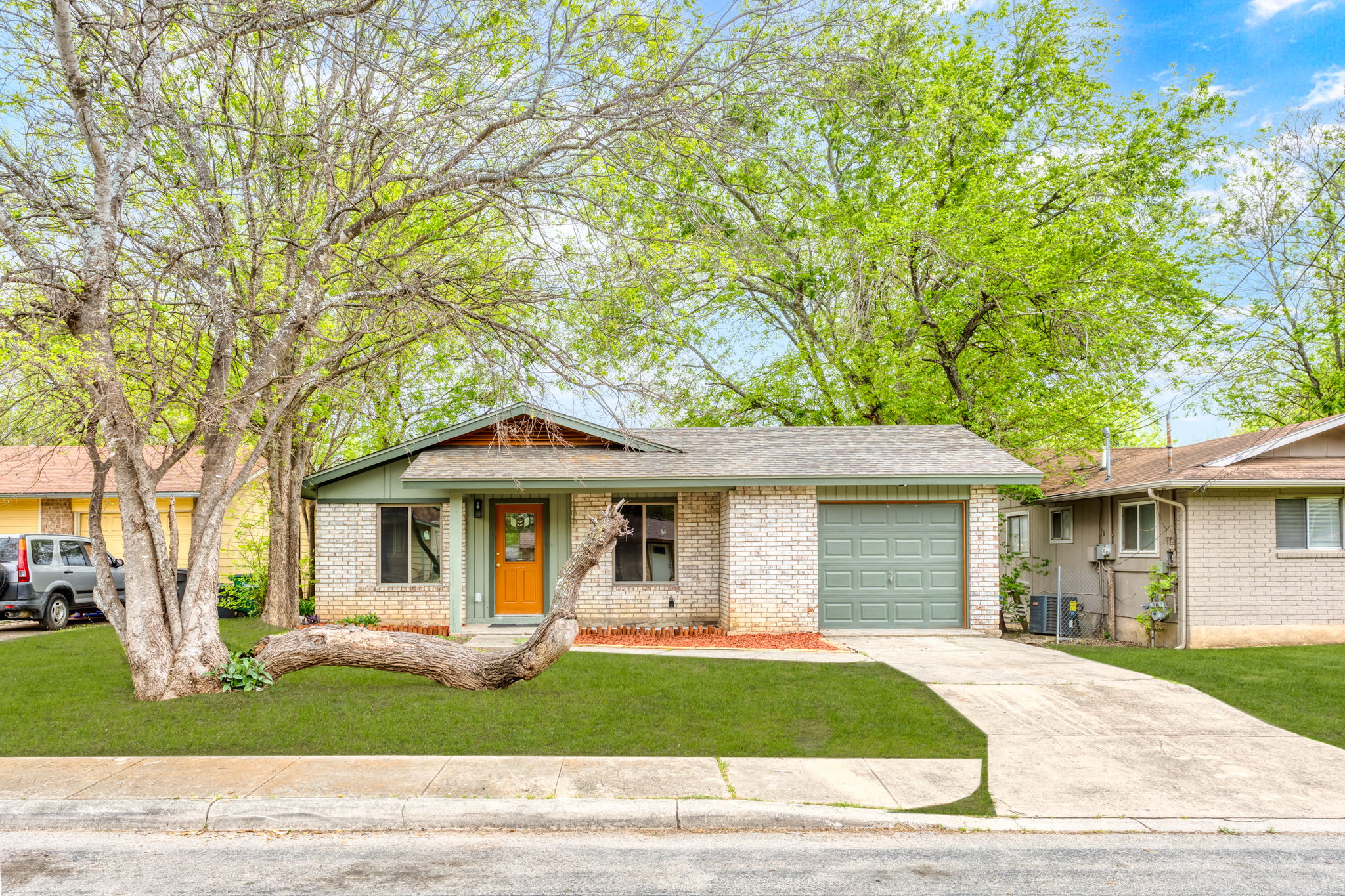 718 Lincolnshire Dr, San Antonio, TX 78220 | MrHevia Media