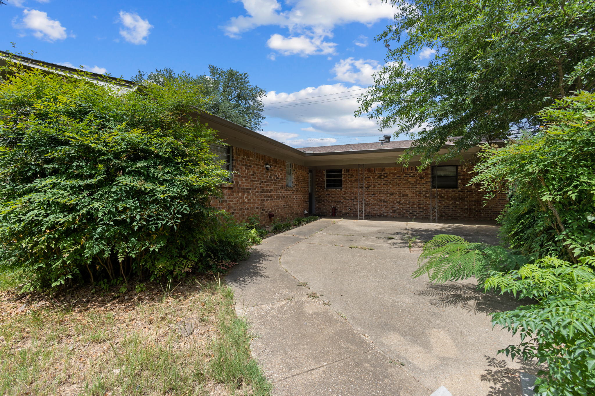 722 S Bolton St, Jacksonville, TX 75766 | Eighteen Forty Six Media