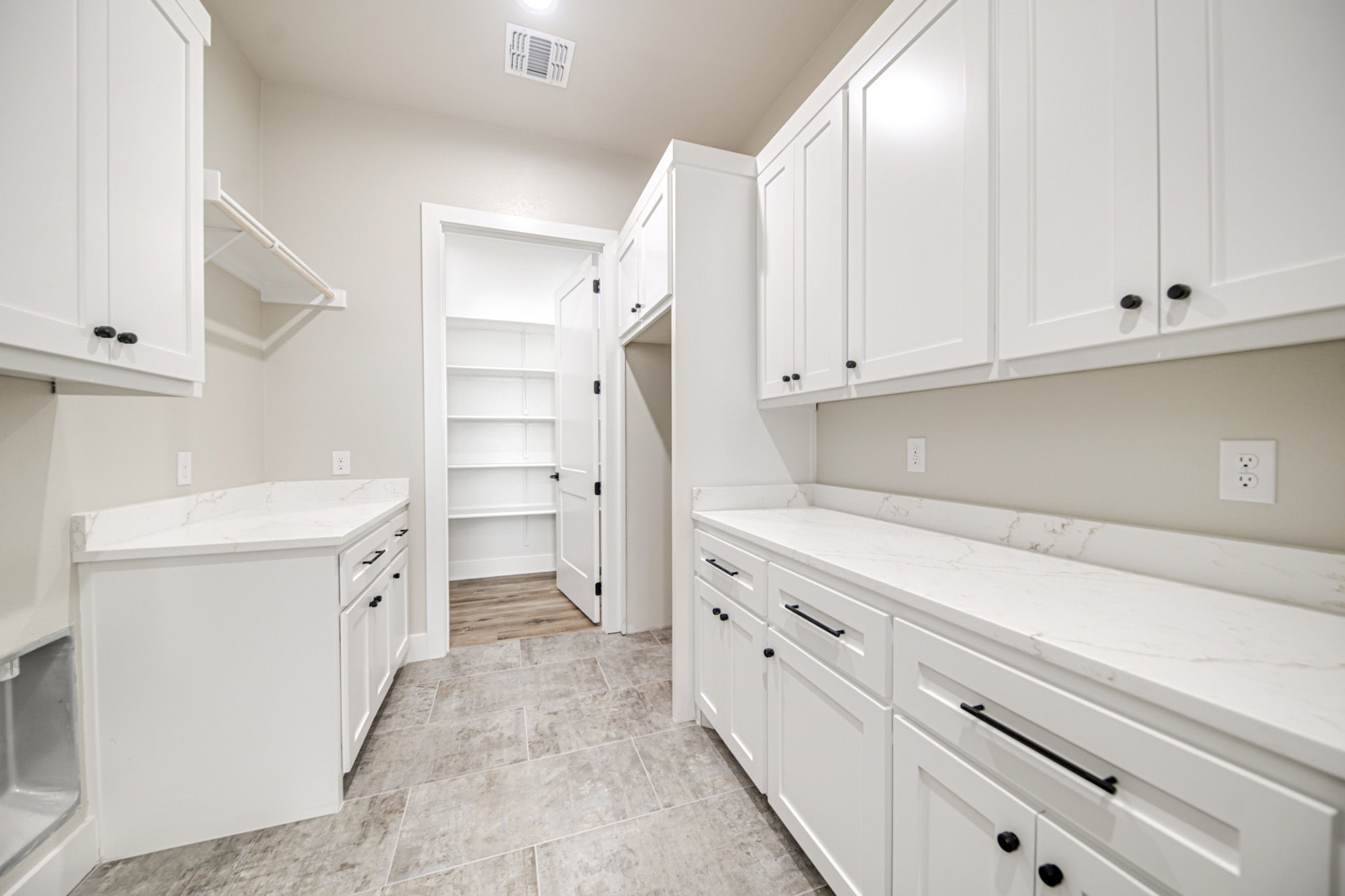 7301 W County Rd 42, Midland, TX 79707 | Stevenphotos