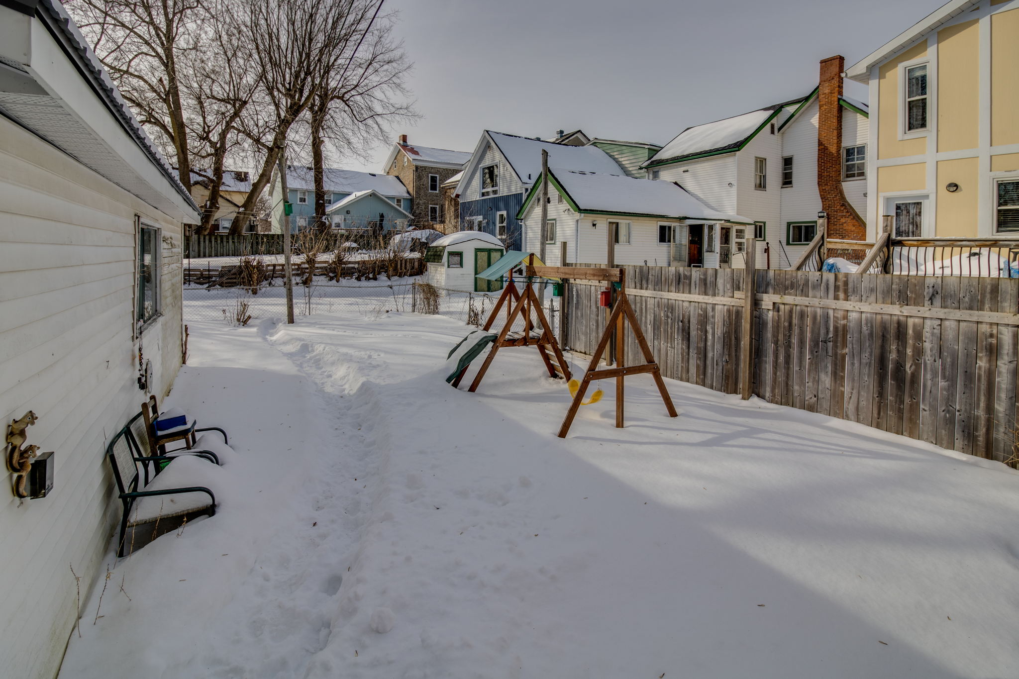 74 John St, Brockville, ON K6V 5A9 | Amo360