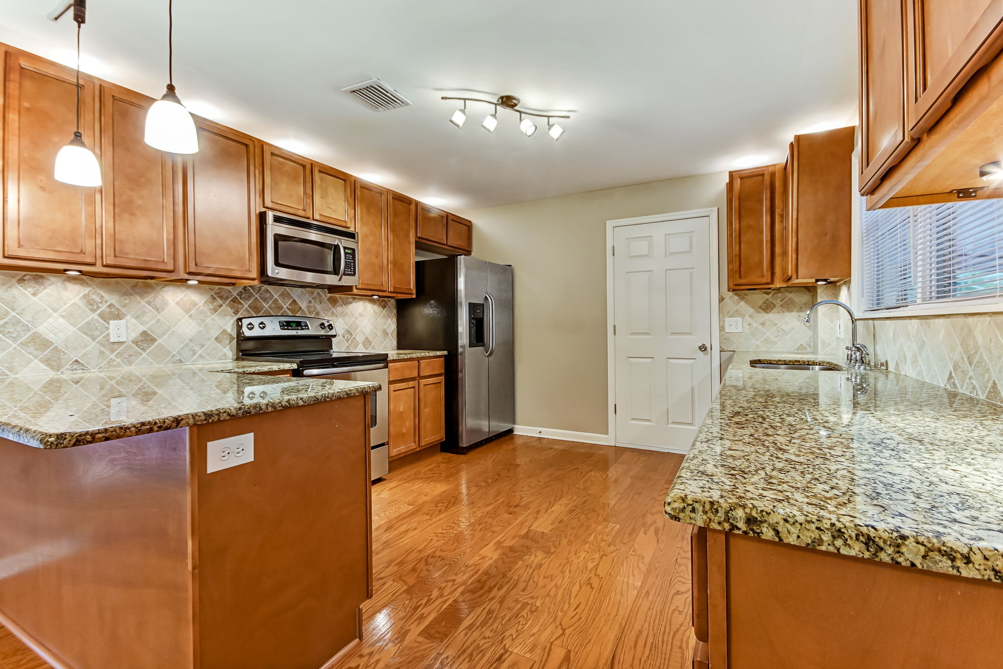 7432 Old Kings Rd S, Jacksonville, FL 32217 | ECVT