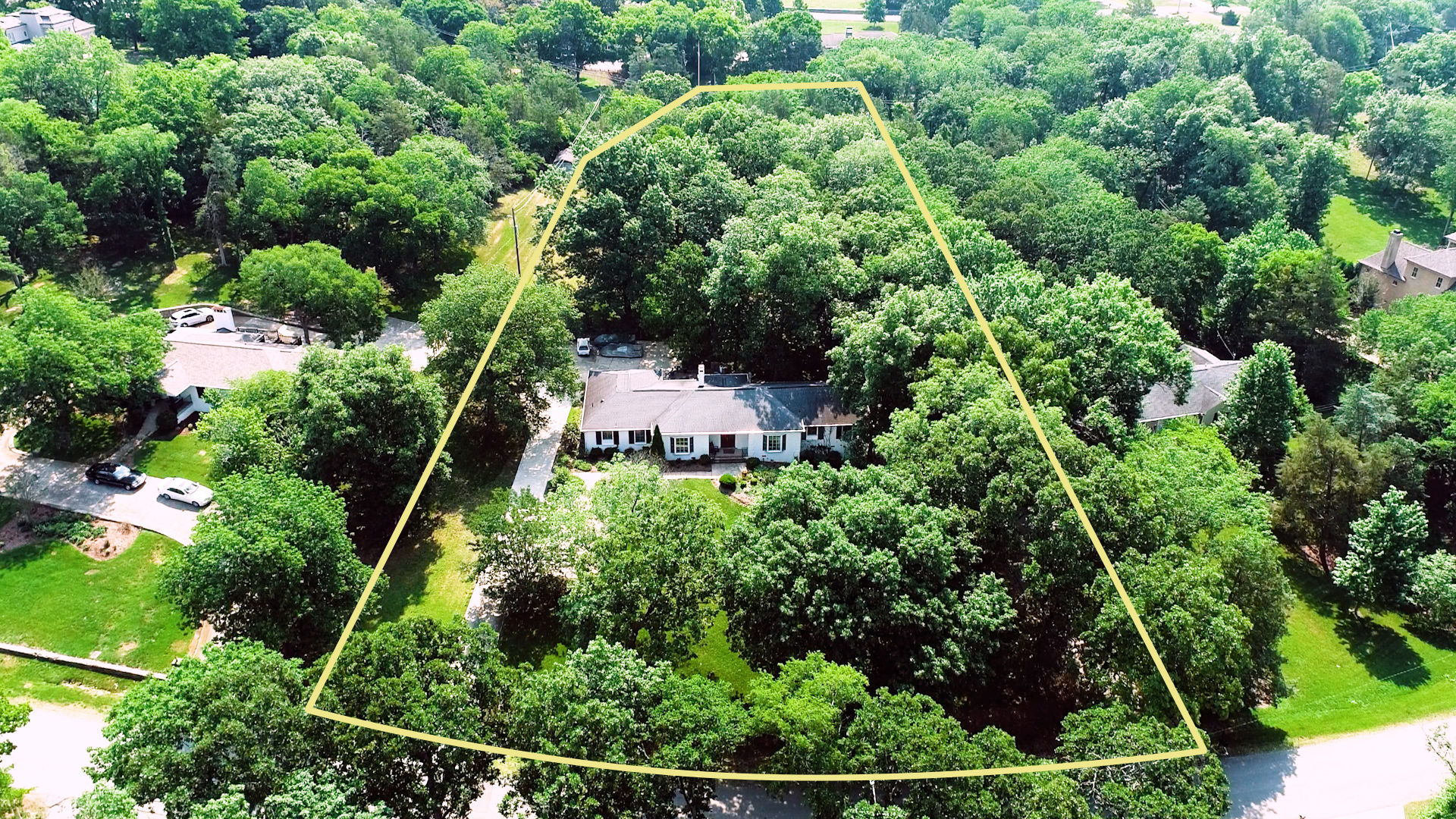 764 Darden Pl, Nashville, TN 37205 | Real 3D Space