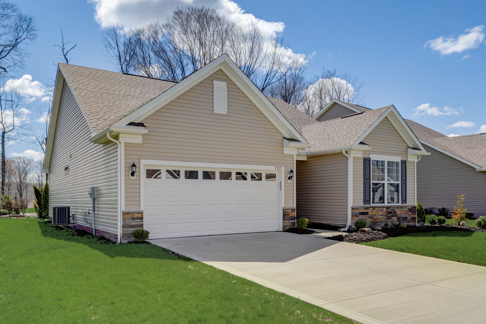 7821 Hunting Lake Dr, Concord, OH 44077 | Zillow Media Experts