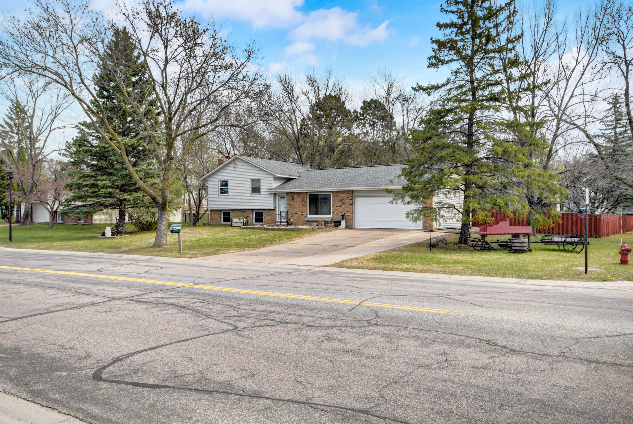 7855 Ideal Ave S, Cottage Grove, MN 55016 | ShowingTime+ Listing Media Services