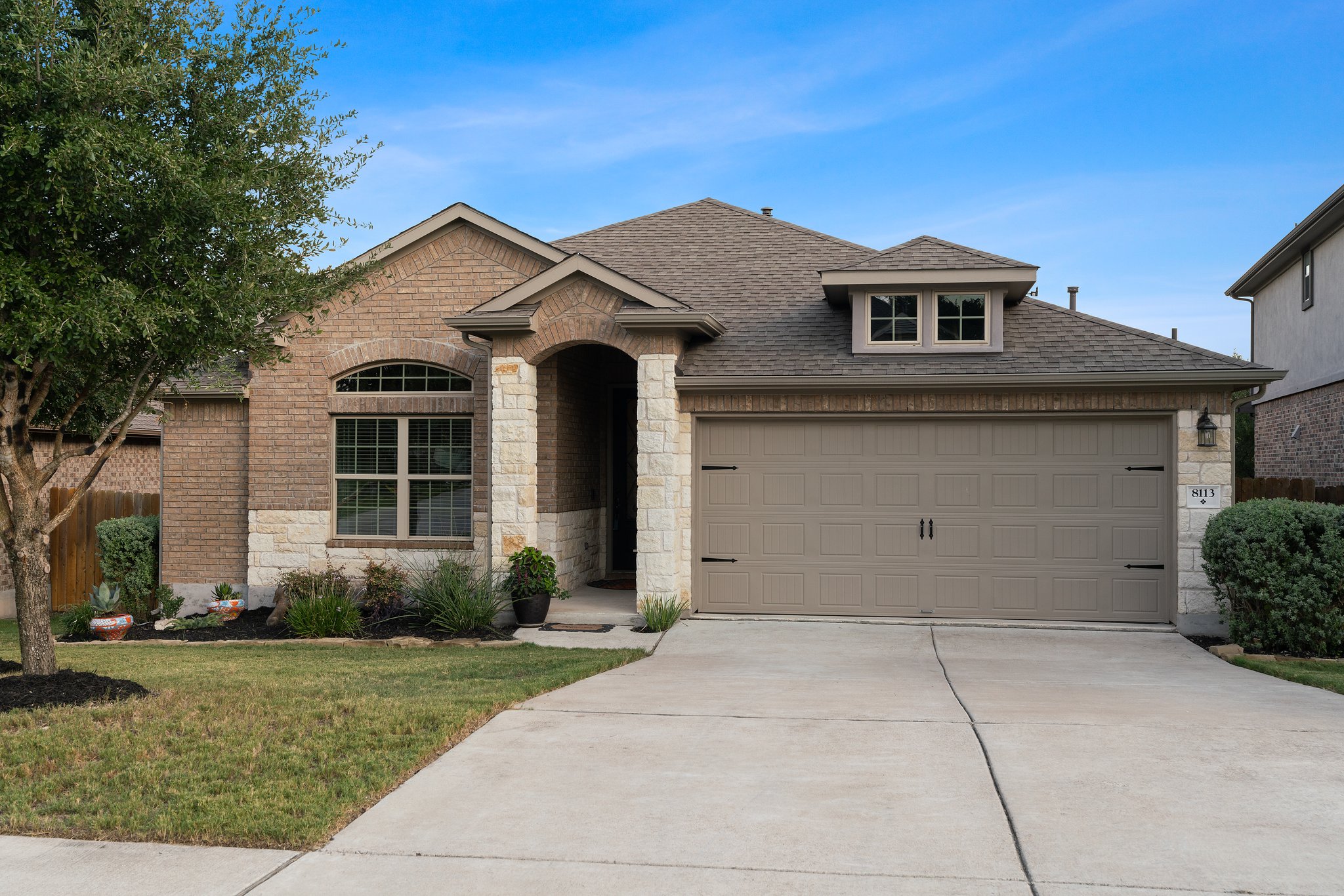 8113 Cannon Ct, Lago Vista, TX 78645