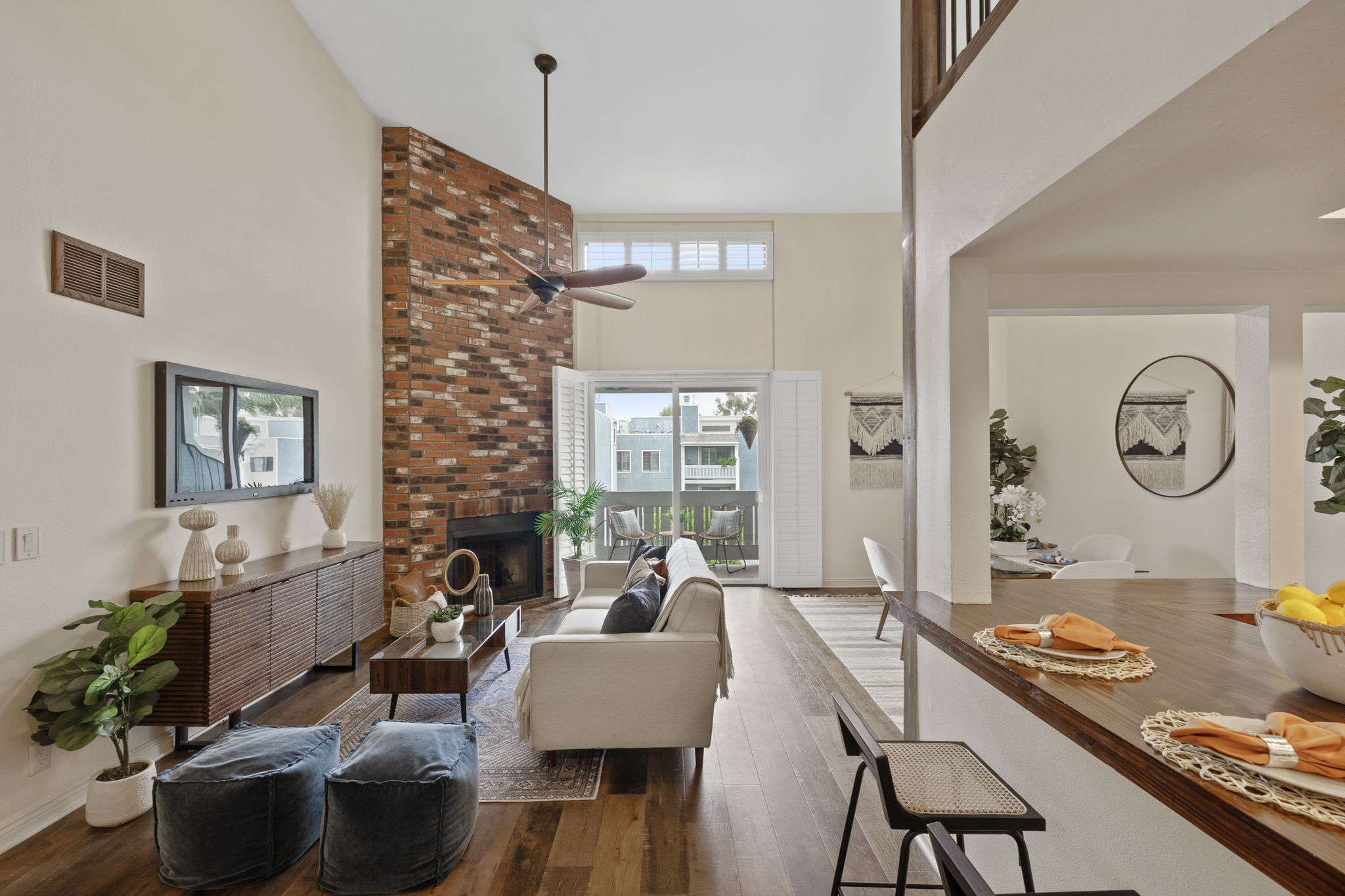 8162 Manitoba St 320, Los Angeles, CA 90293 | Dan Solomon Photo