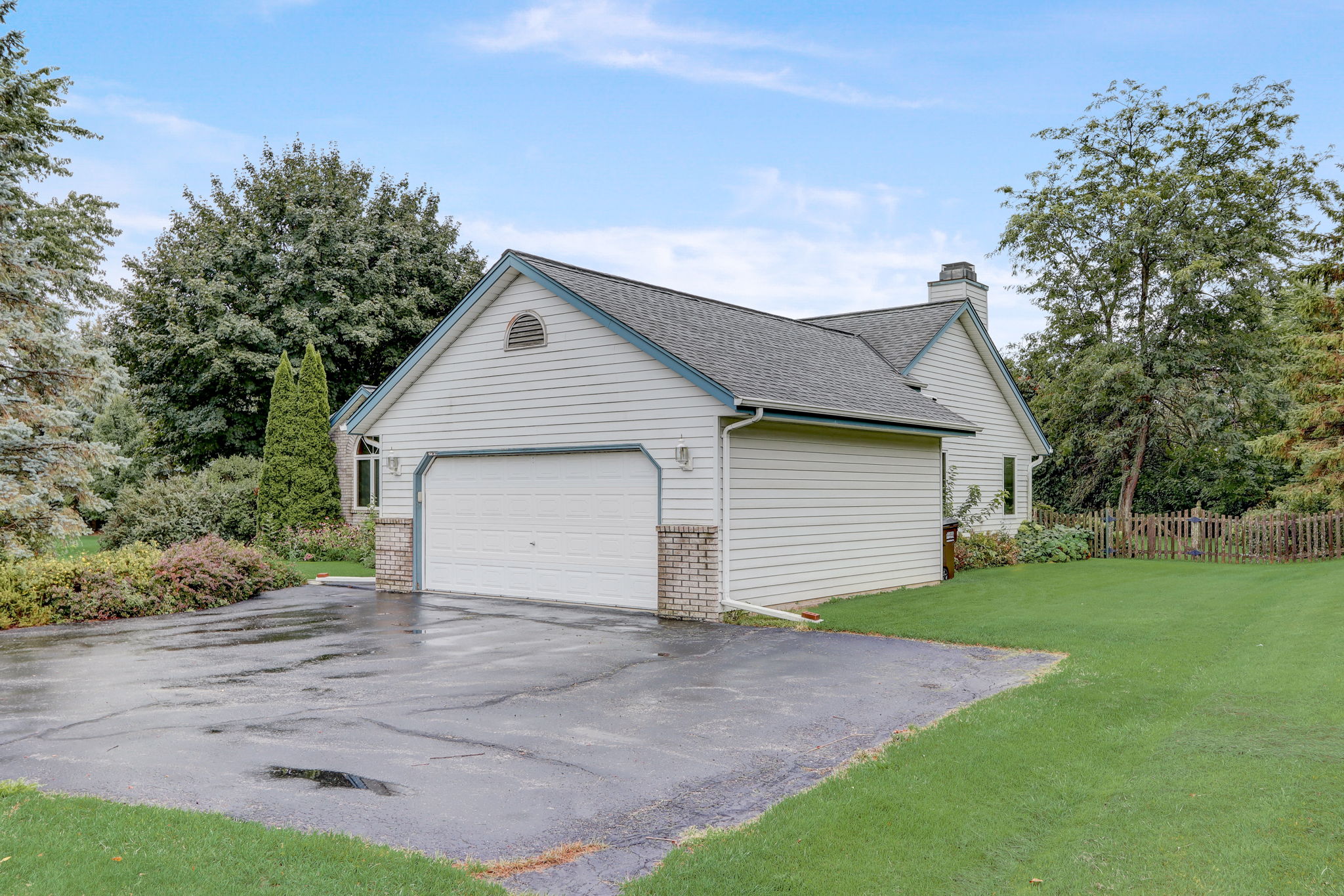 8463 W Puetz Rd, Franklin, WI 53132 | Zillow Media Experts