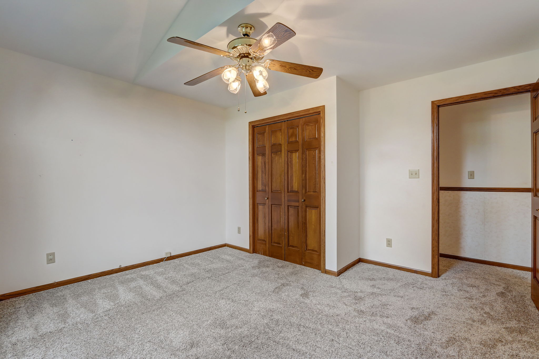 8463 W Puetz Rd, Franklin, WI 53132 | Zillow Media Experts