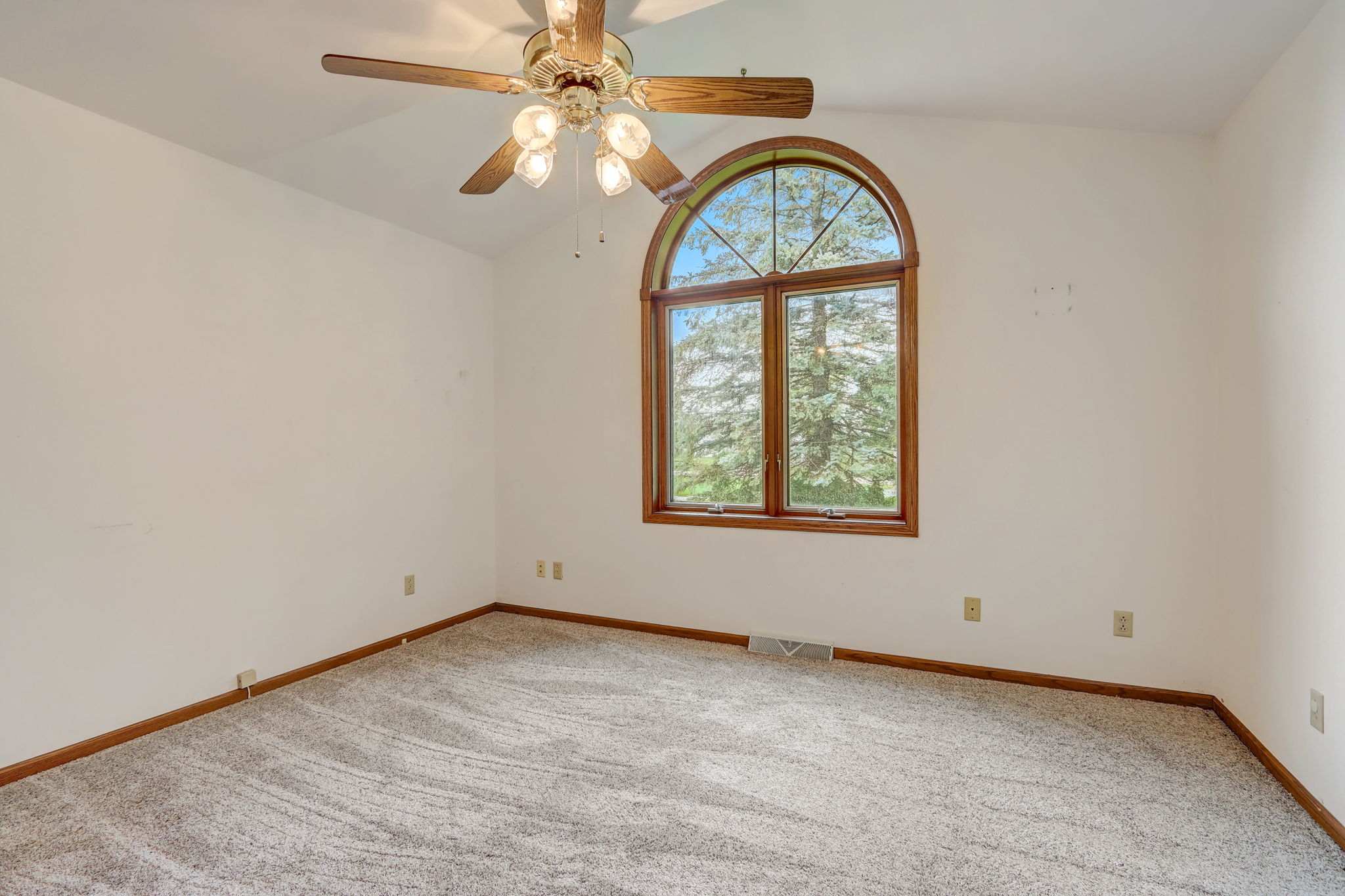 8463 W Puetz Rd, Franklin, WI 53132 | Zillow Media Experts