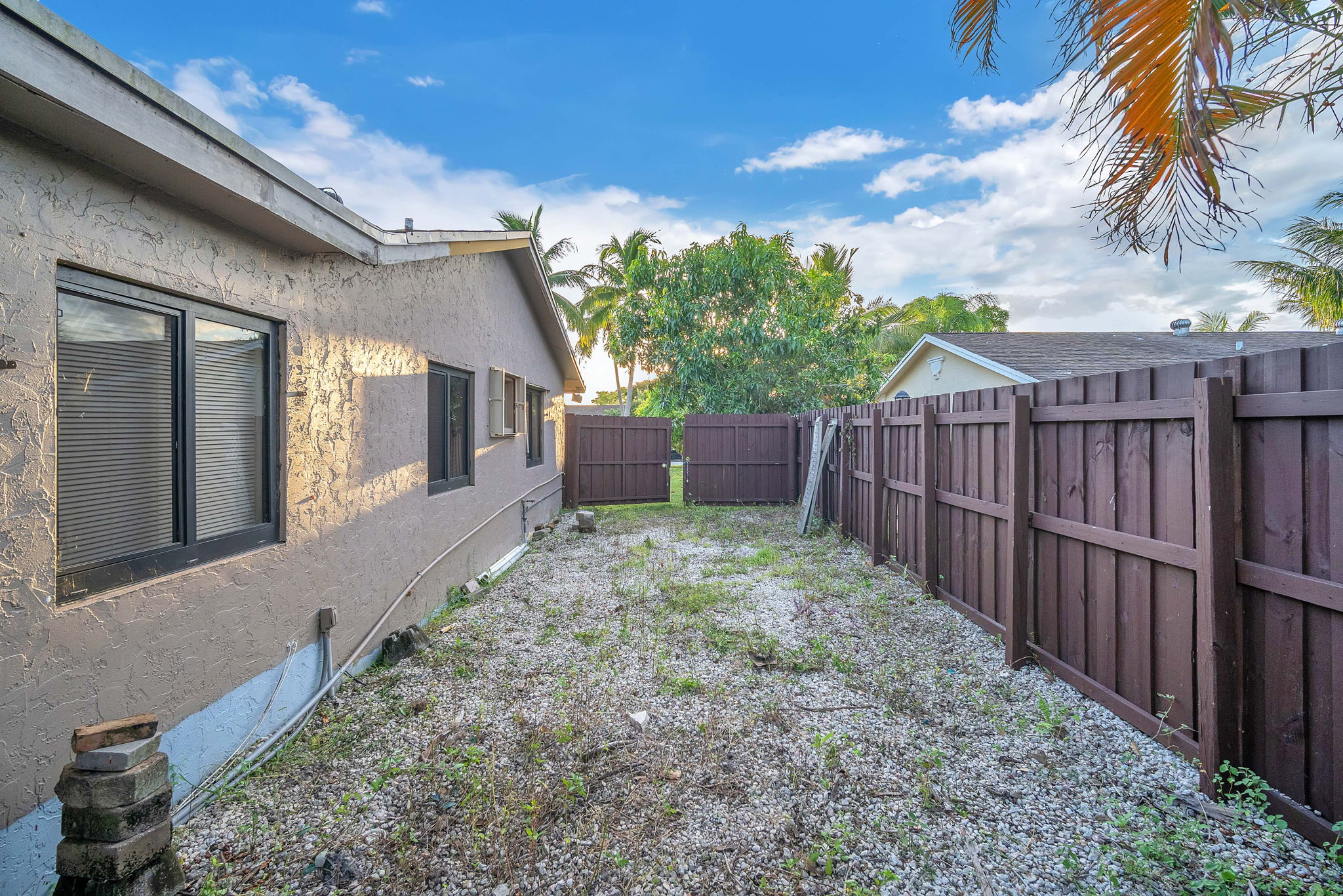 850 SW 55th Terrace, Margate, FL 33068 | F.I.R.E Photo