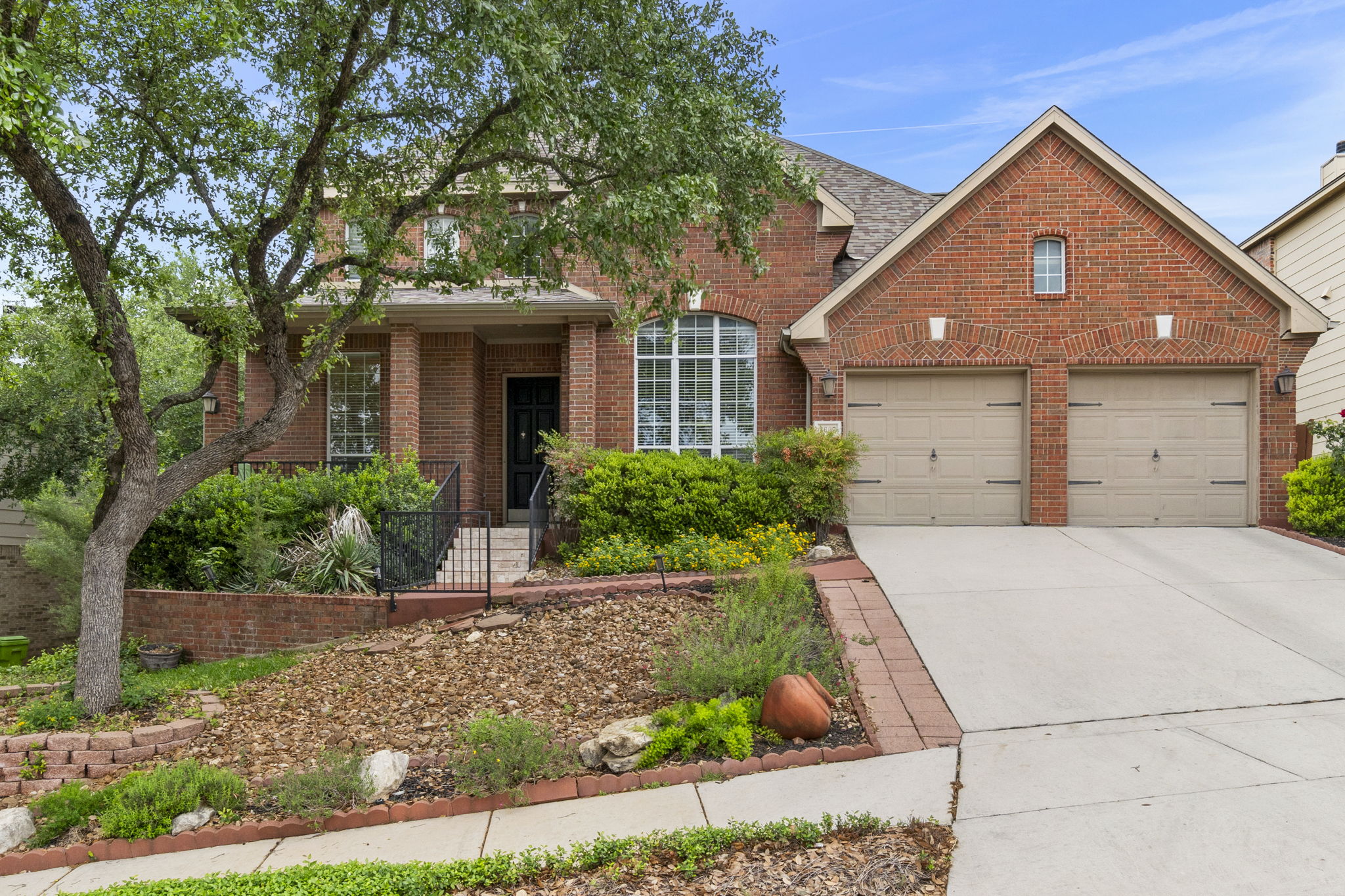 8607 Solano Dr, Helotes, TX 78023 | Housi Media