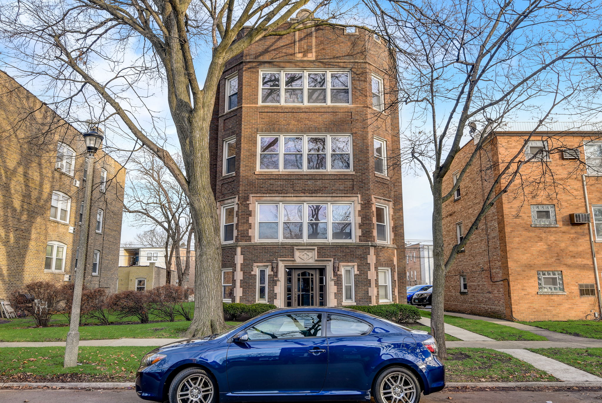 8911 Lamon Ave Unit B, Skokie, IL 60077 | ShowingTime+ Listing Media ...