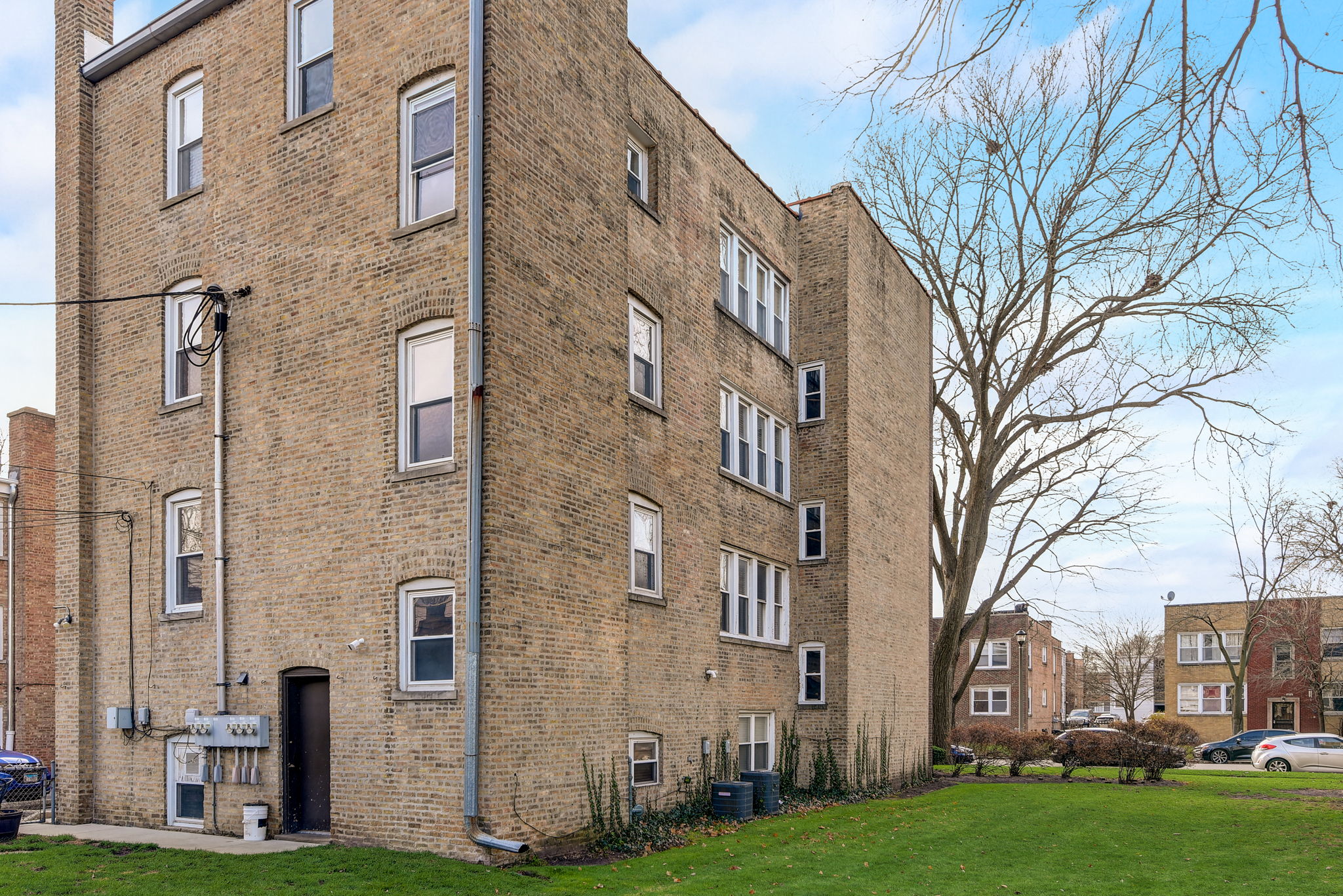 8911 Lamon Ave Unit B, Skokie, IL 60077 | ShowingTime+ Listing Media ...