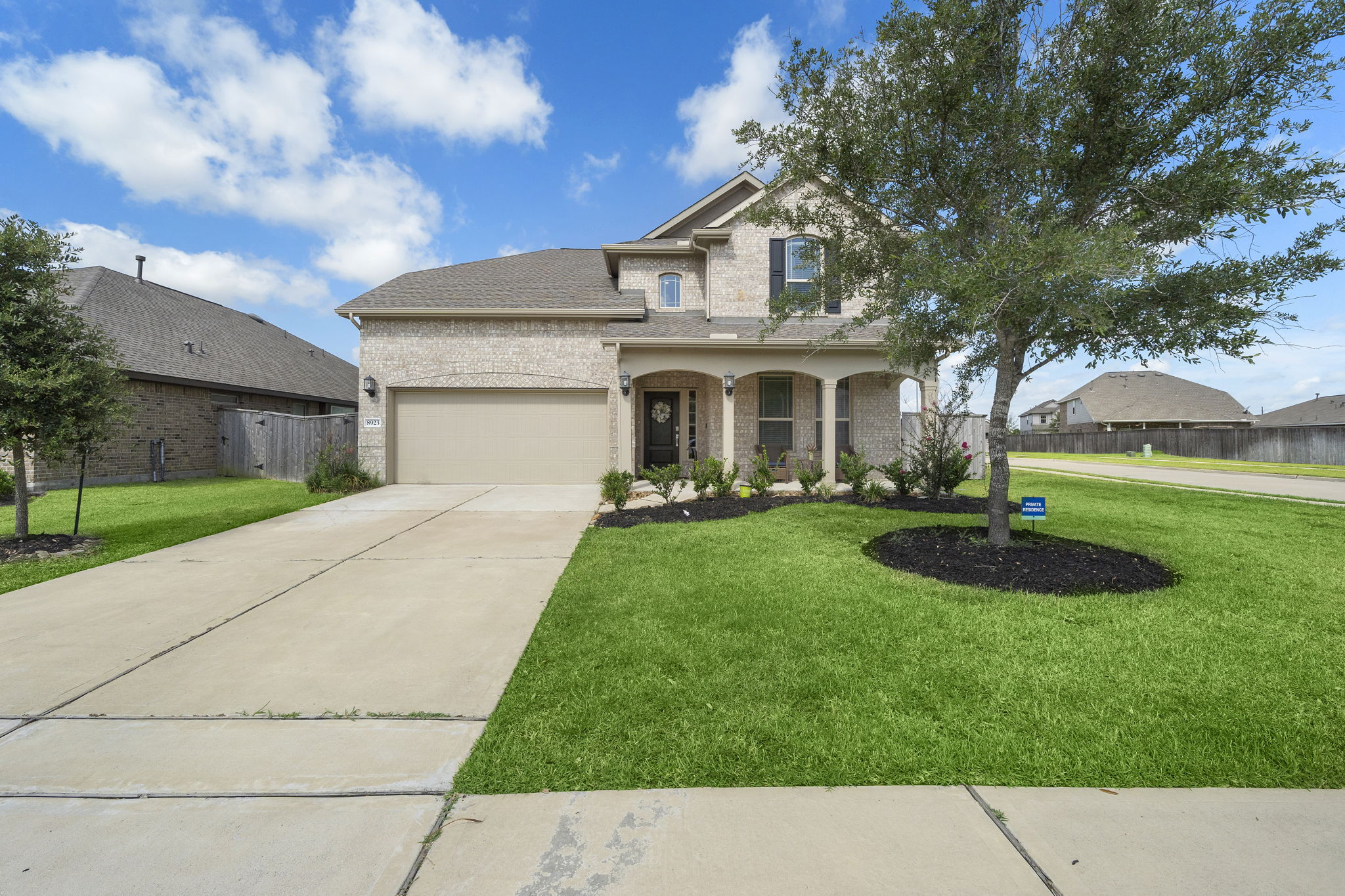 8923 Lost Castle Wy, Cypress, TX 77433 | Strata Visuals