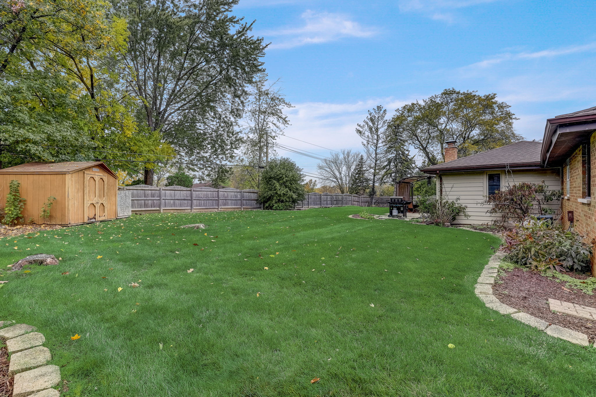 8940 S 84th Ave, Oak Lawn, IL 60457 | ShowingTime+ Listing Media Services