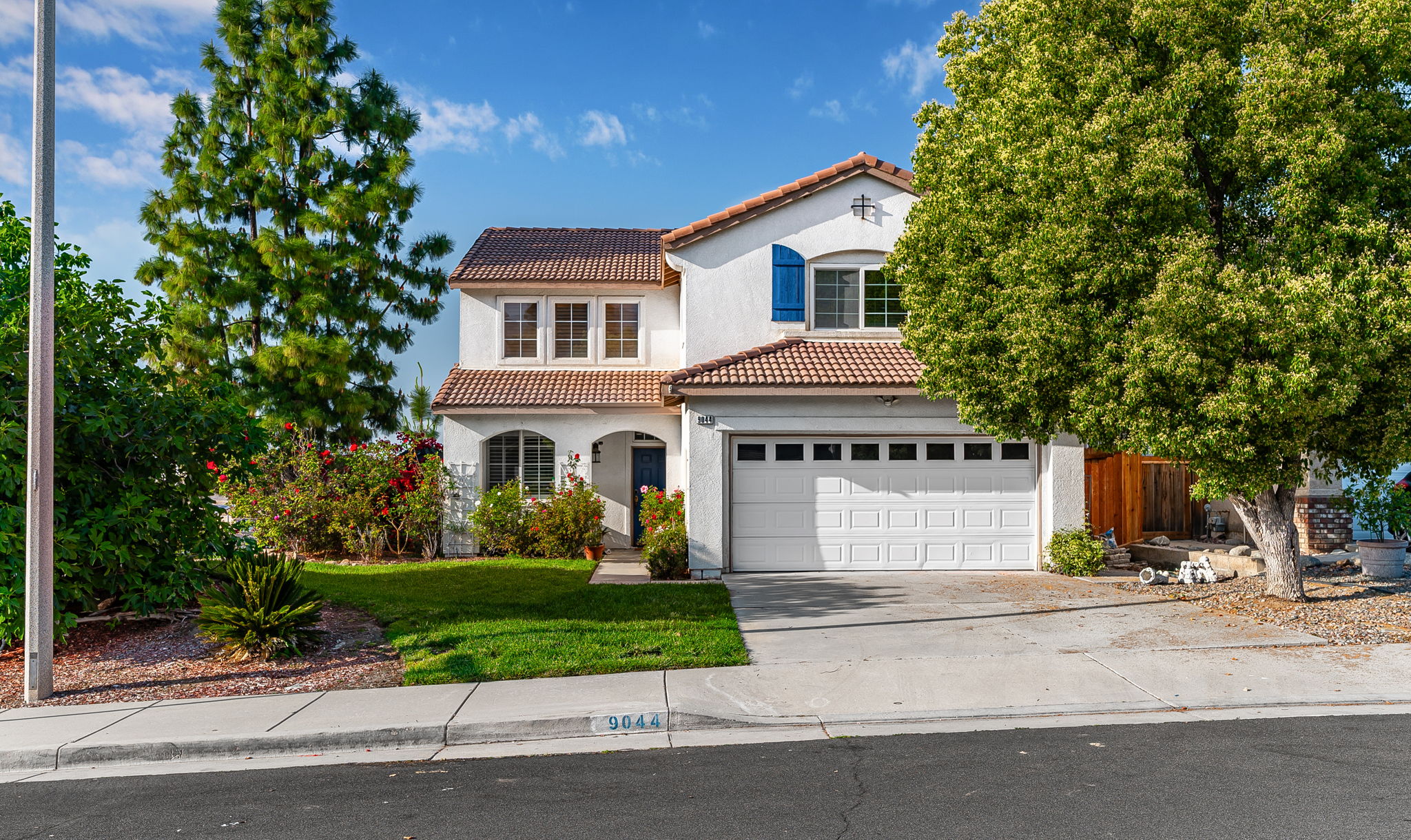 9044 Gold Fields Cir, Corona, CA 92883