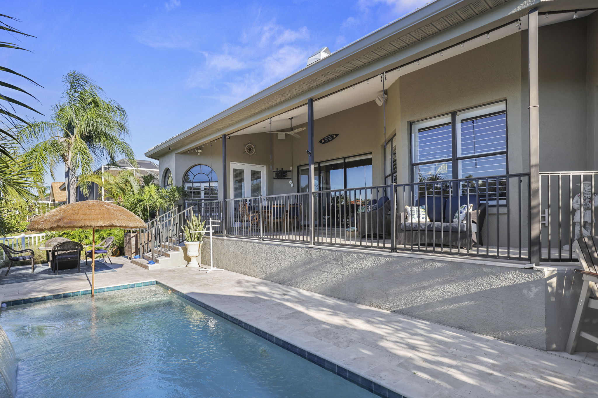 909 Allegro Ln, Apollo Beach, FL 33572