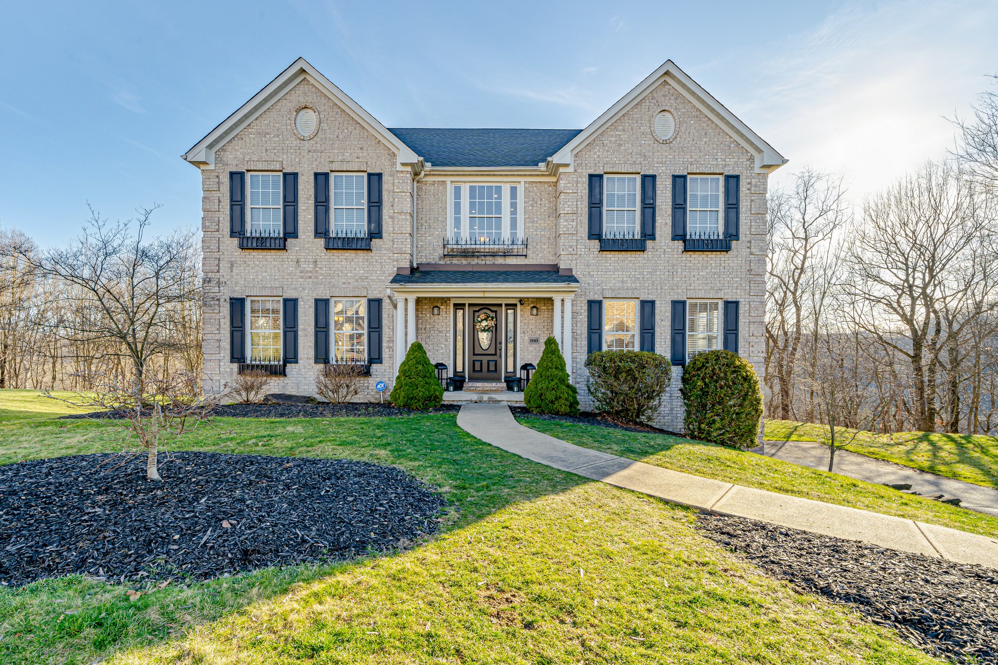 910 Spencer Ridge Dr, Glenshaw, PA 15116 | VUE Real Estate Marketing