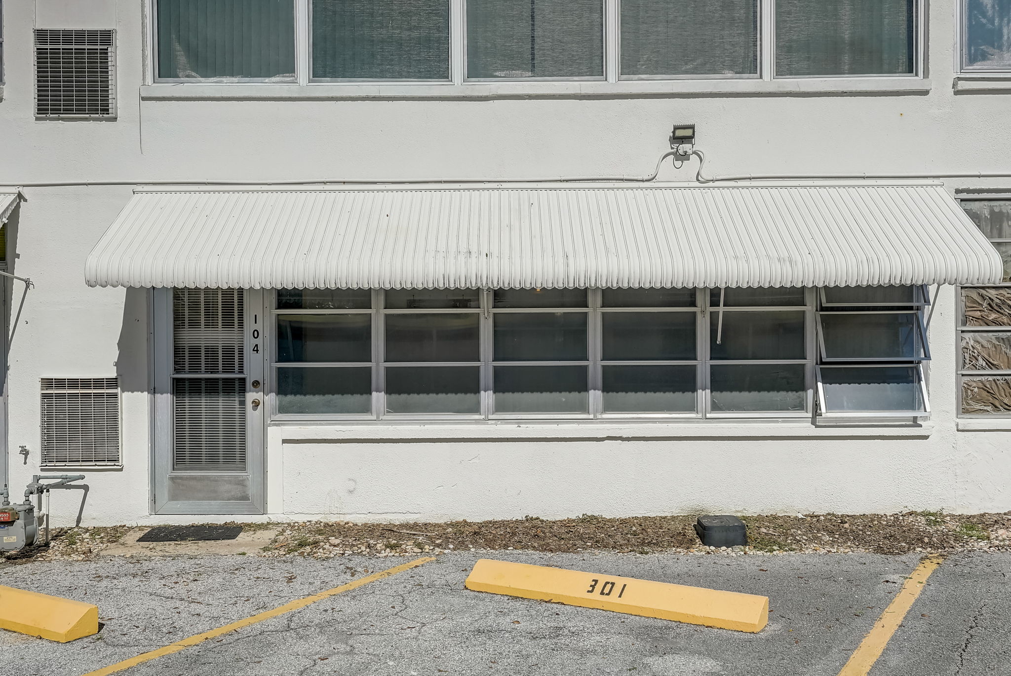 911 Washington Ave SW 104, Largo, FL 33770 | Zillow Media Experts