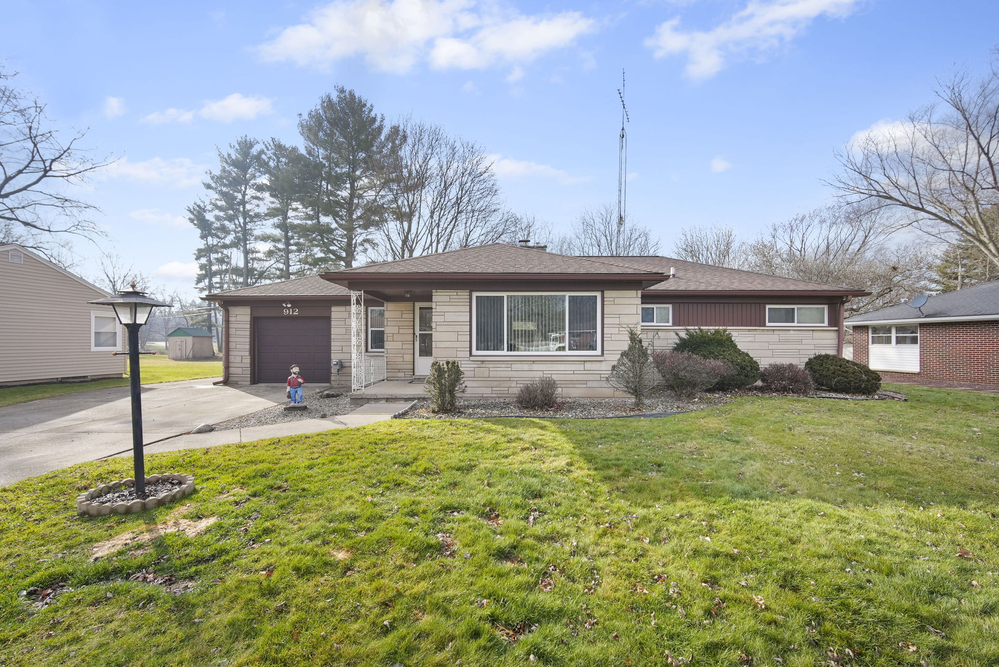 912 Albright Dr, Jackson, MI 49203 | Sharper Home Media