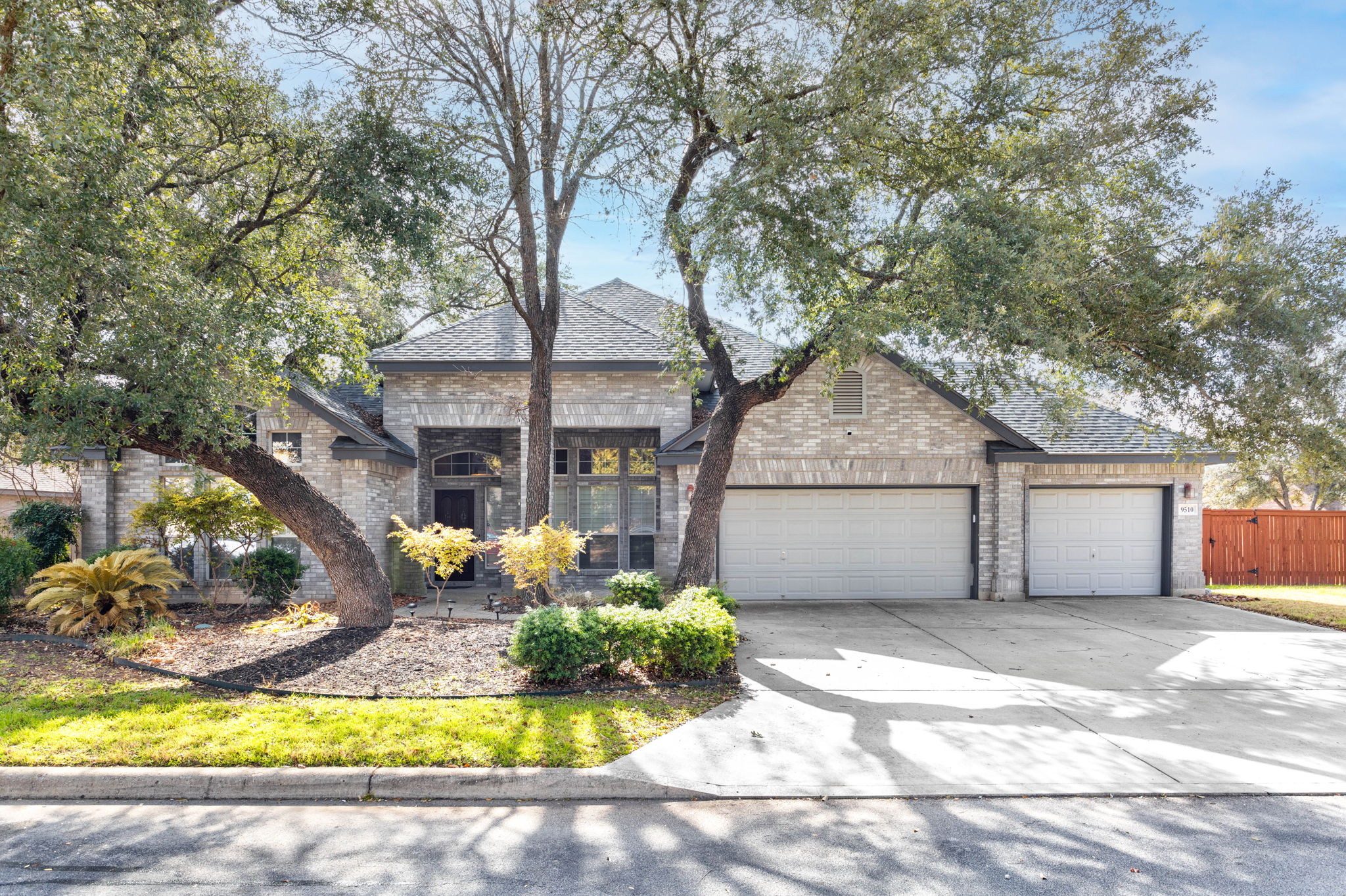 9510-french-tree-helotes-tx-78023-mrhevia-media