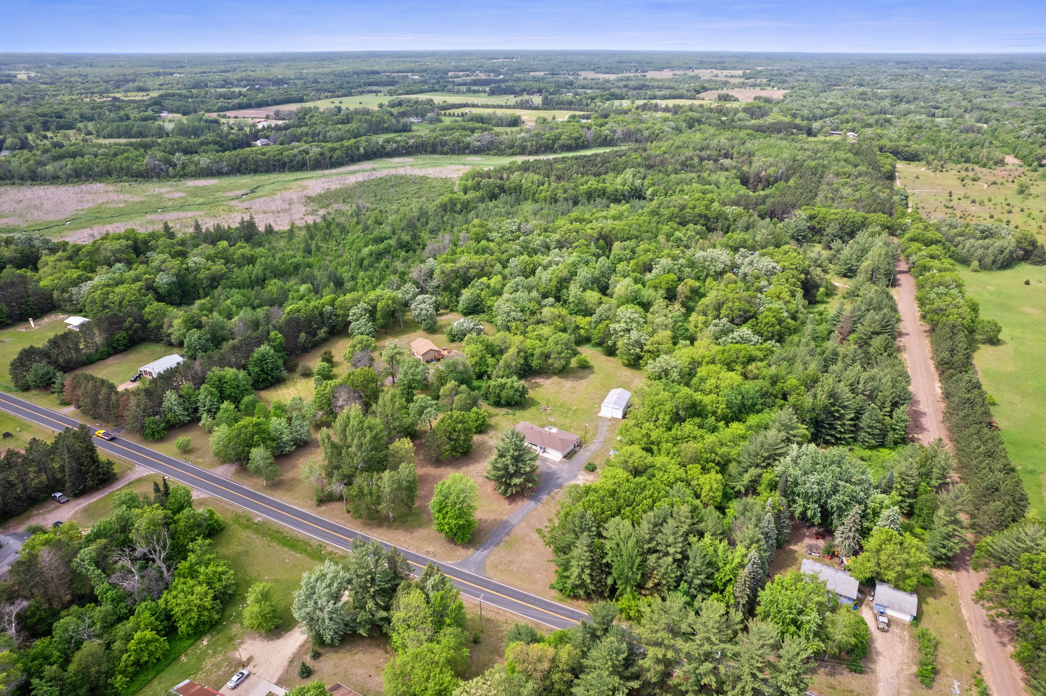 9725 285th Ave NE, North Branch, MN 55056