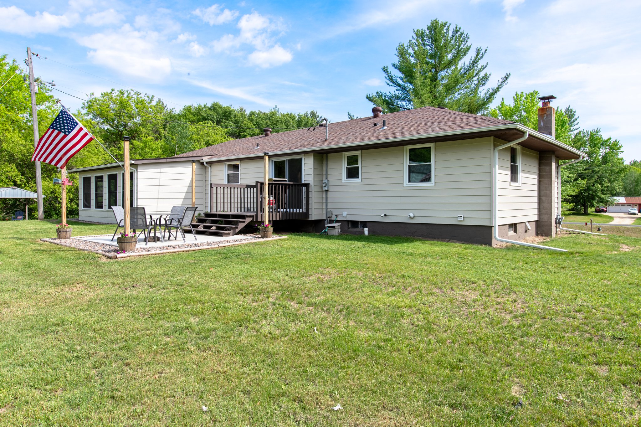 9725 285th Ave NE, North Branch, MN 55056